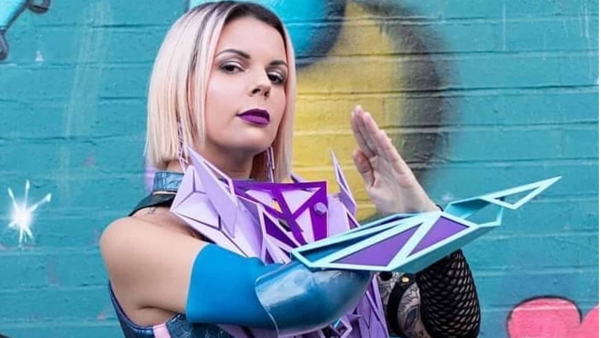 Just Dance 2021 : la Belge Angelina Bruno danse avec une prothèse ...