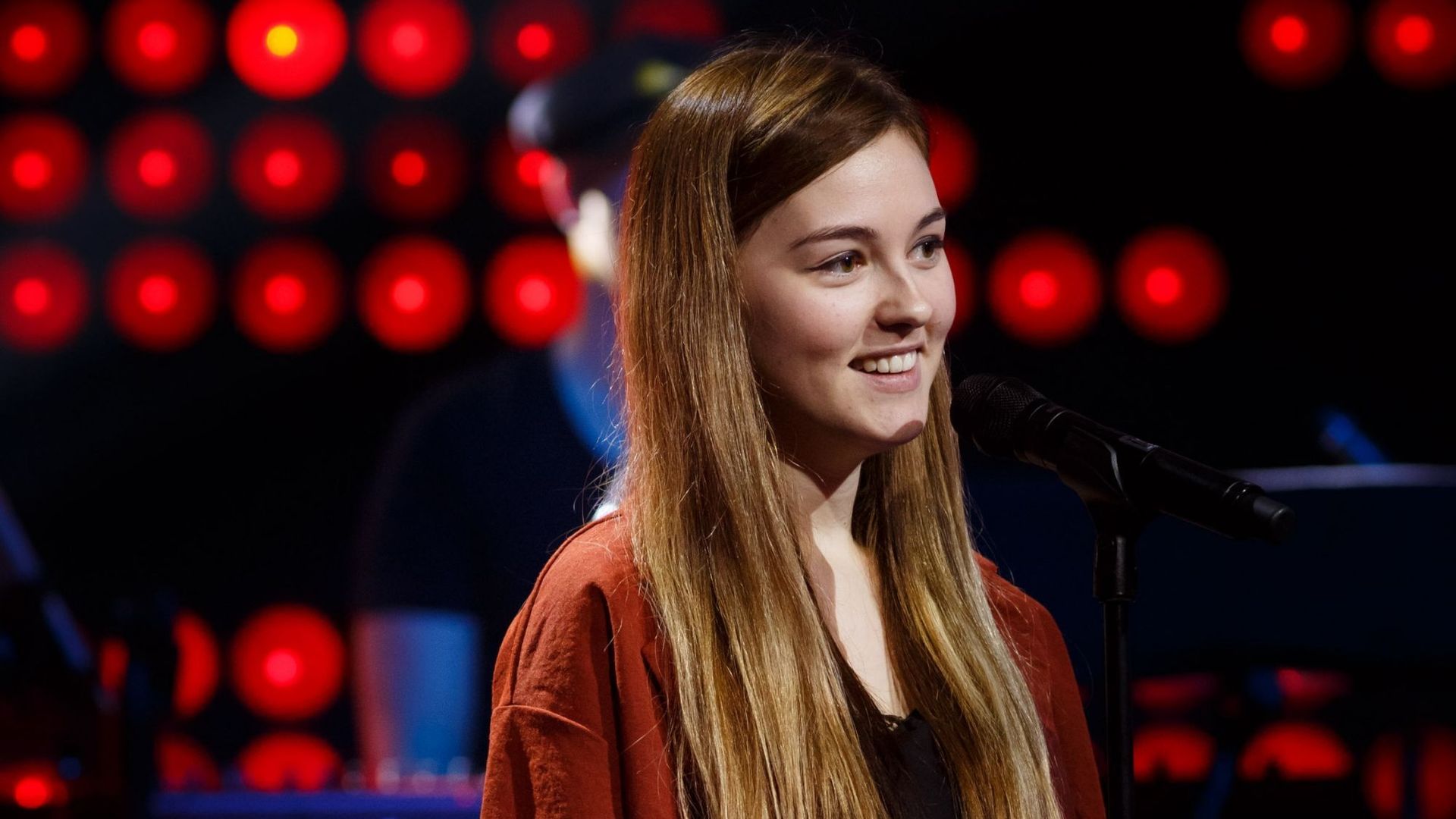 The Voice Belgique : Matthew casse son buzzer pour la voix atypique d ...