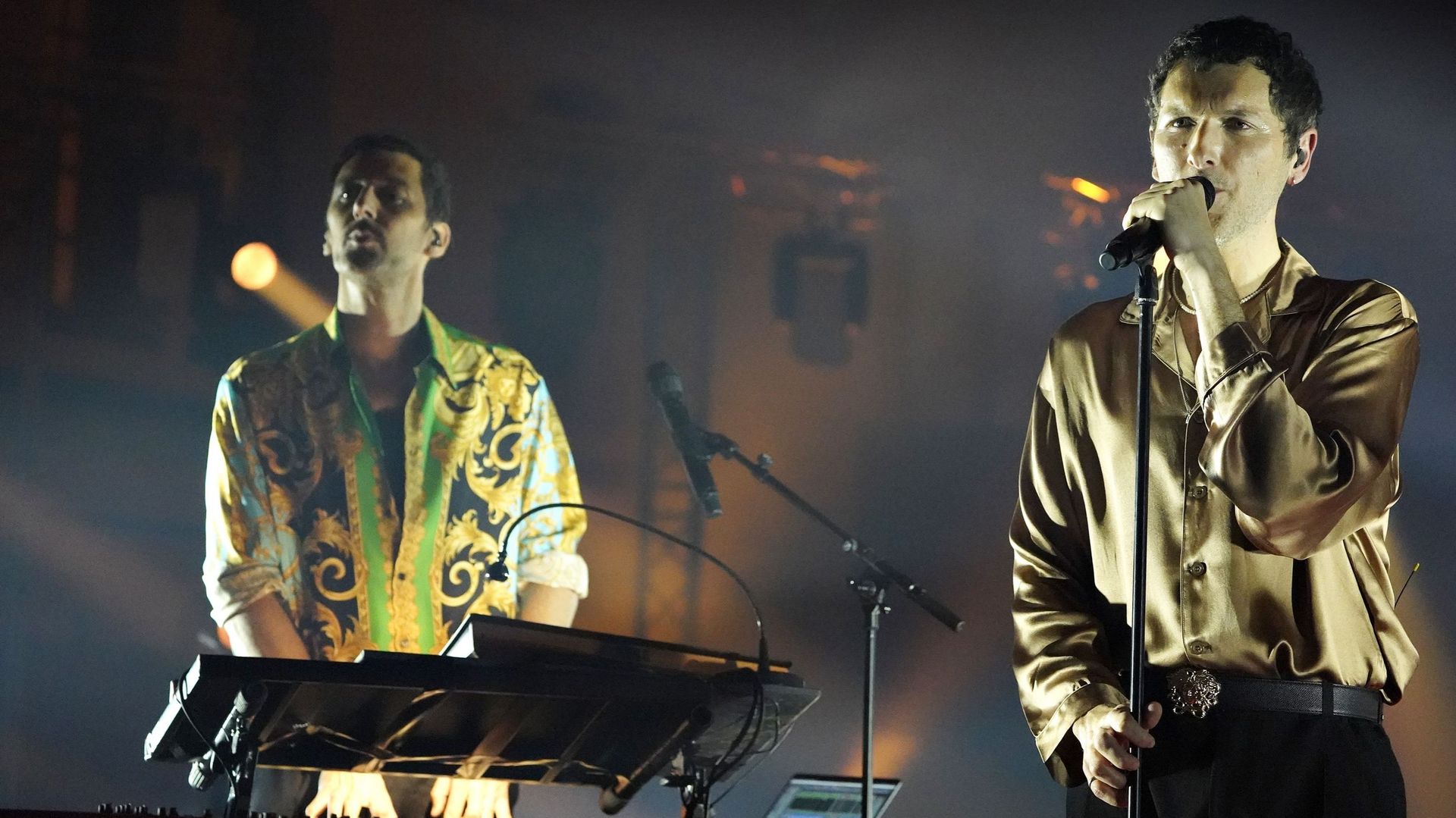 AaRON : Retour enflammé pour Décibels... - RTBF Actus