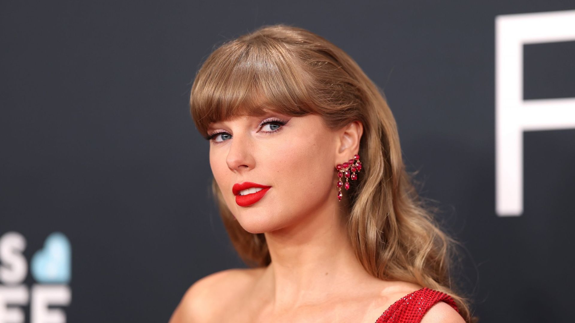 Le nouvel album de Taylor Swift bat un record sur Spotify avant même sa ...