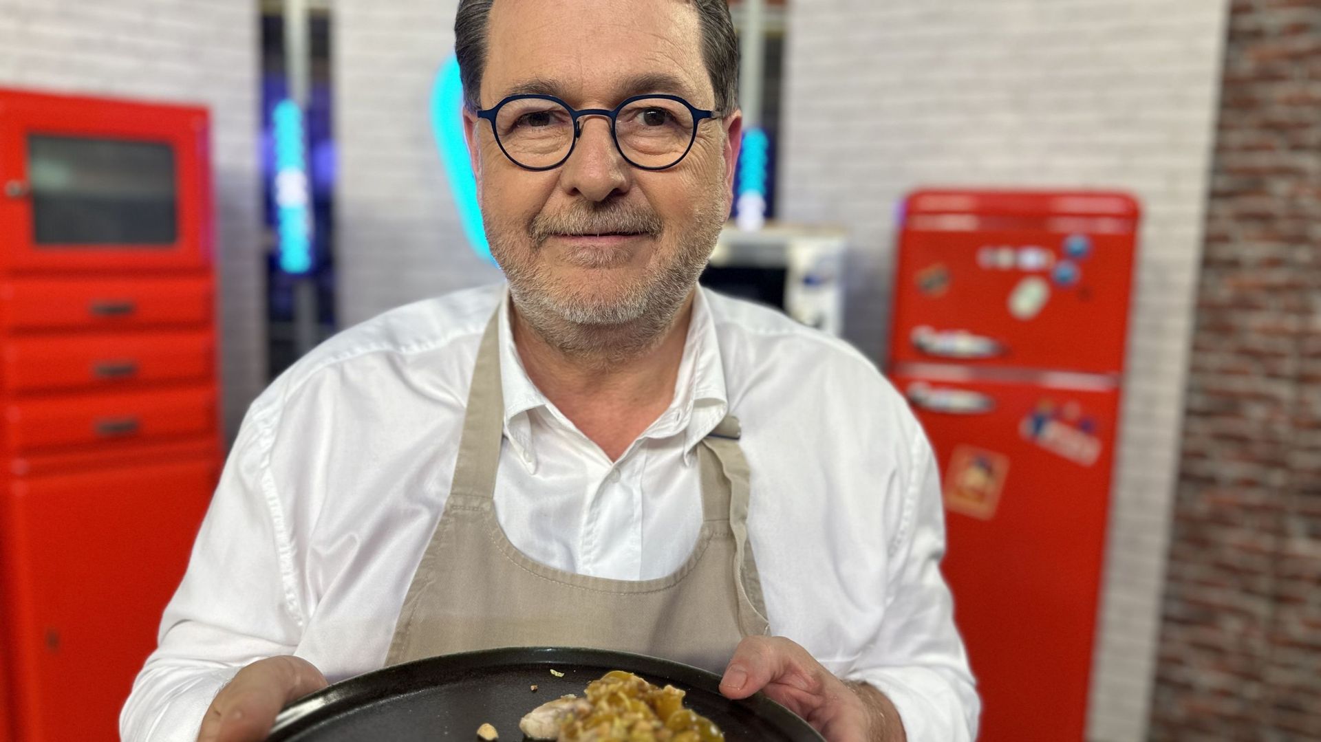 Recette de Carlo de Pascale : poulet aux mirabelles flambées au peket ...