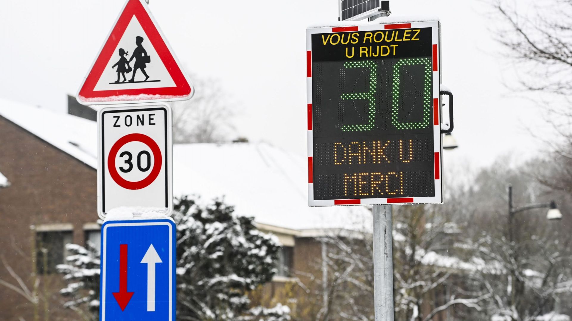 Sécurité routière : les ' Zones 30 ' bientôt signalées au sol par des ...