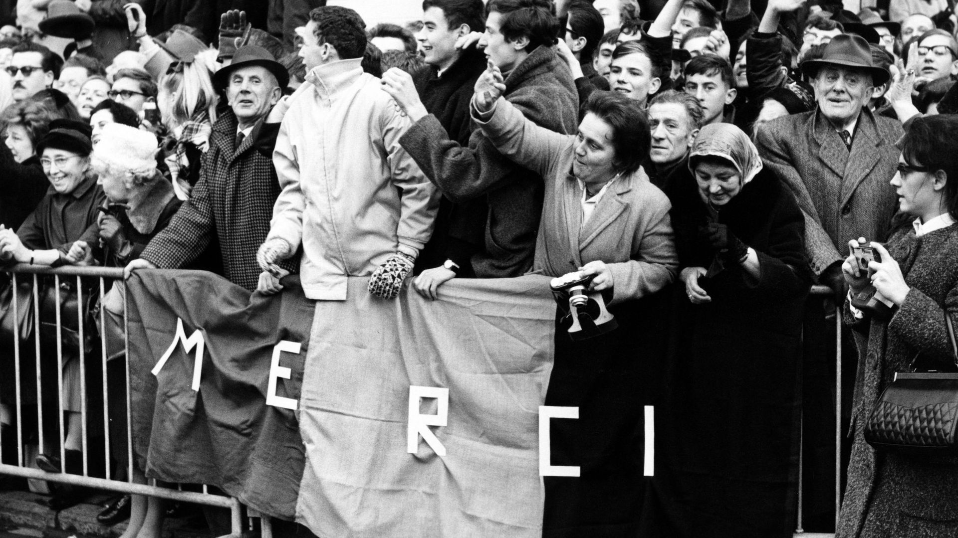 Opération 'Dragon rouge' : il y a 60 ans, les paras belges sautaient ...