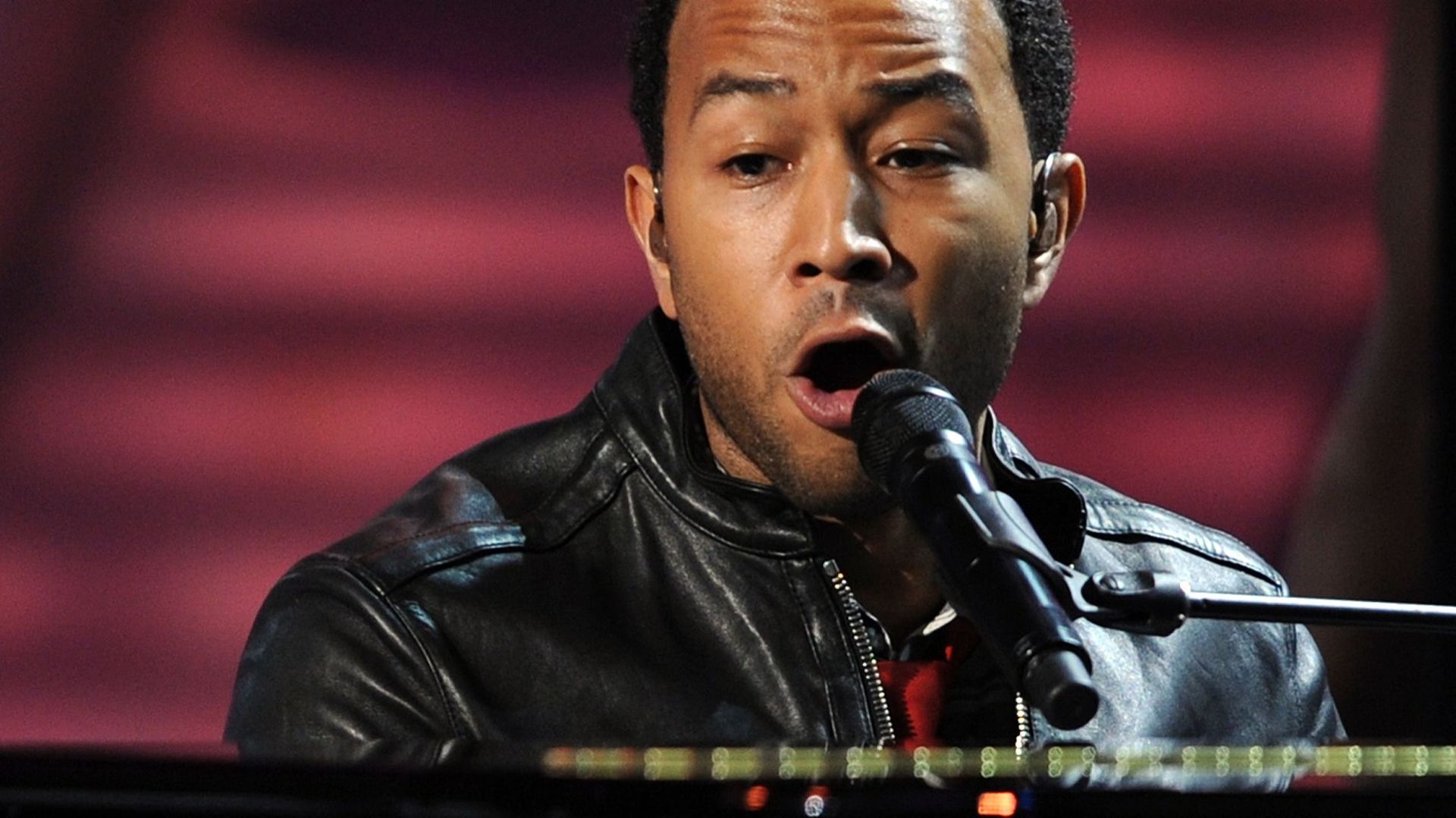 John Legend orchestre une série sur Miami pour HBO