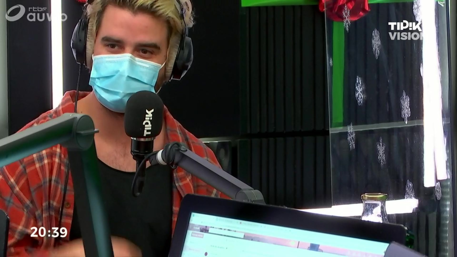 Okamy, en interview et session live pour Tipik - RTBF Actus