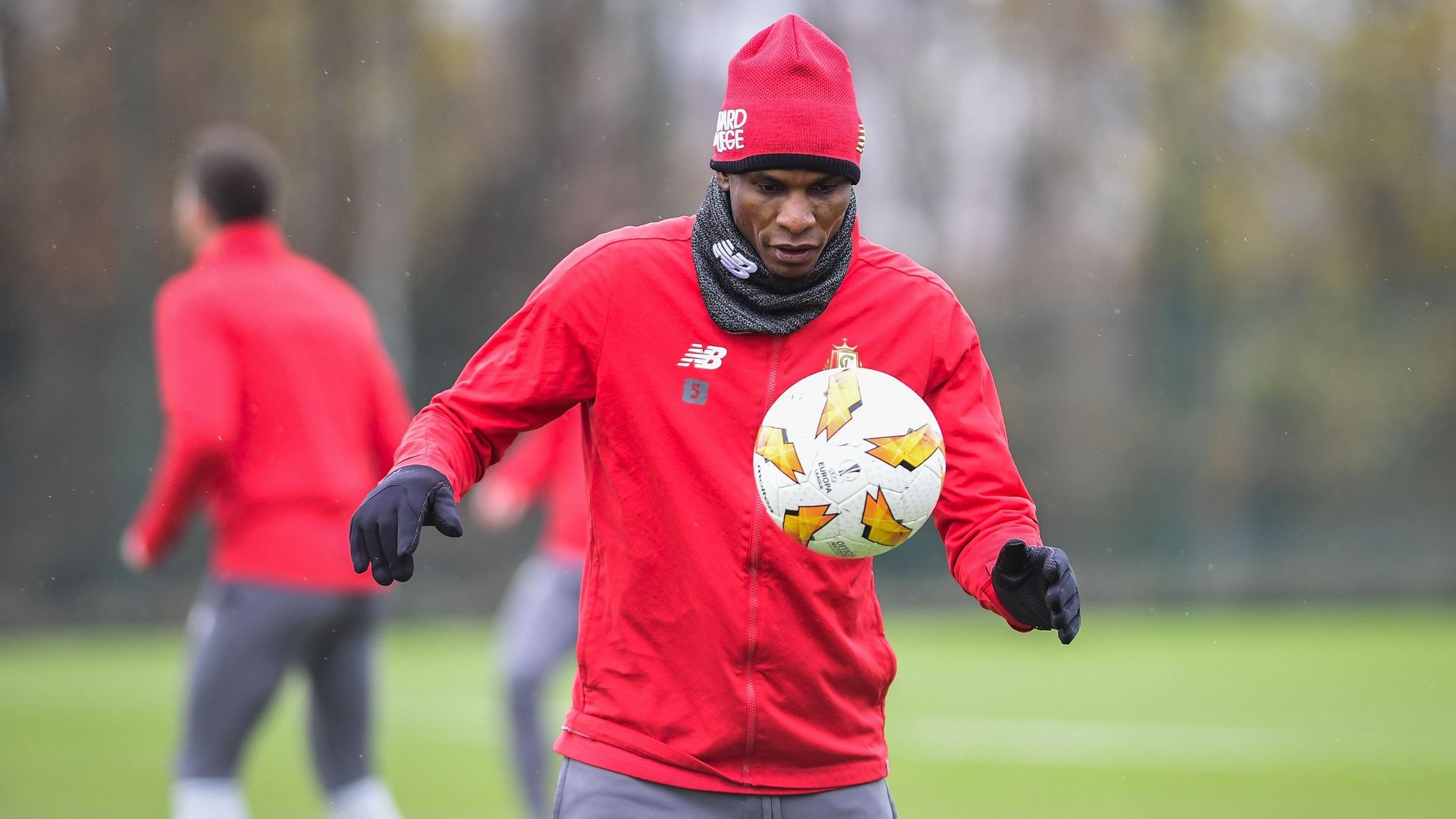 Uche Agbo ne reviendra pas au Standard : il est prêté au Deportivo La ...