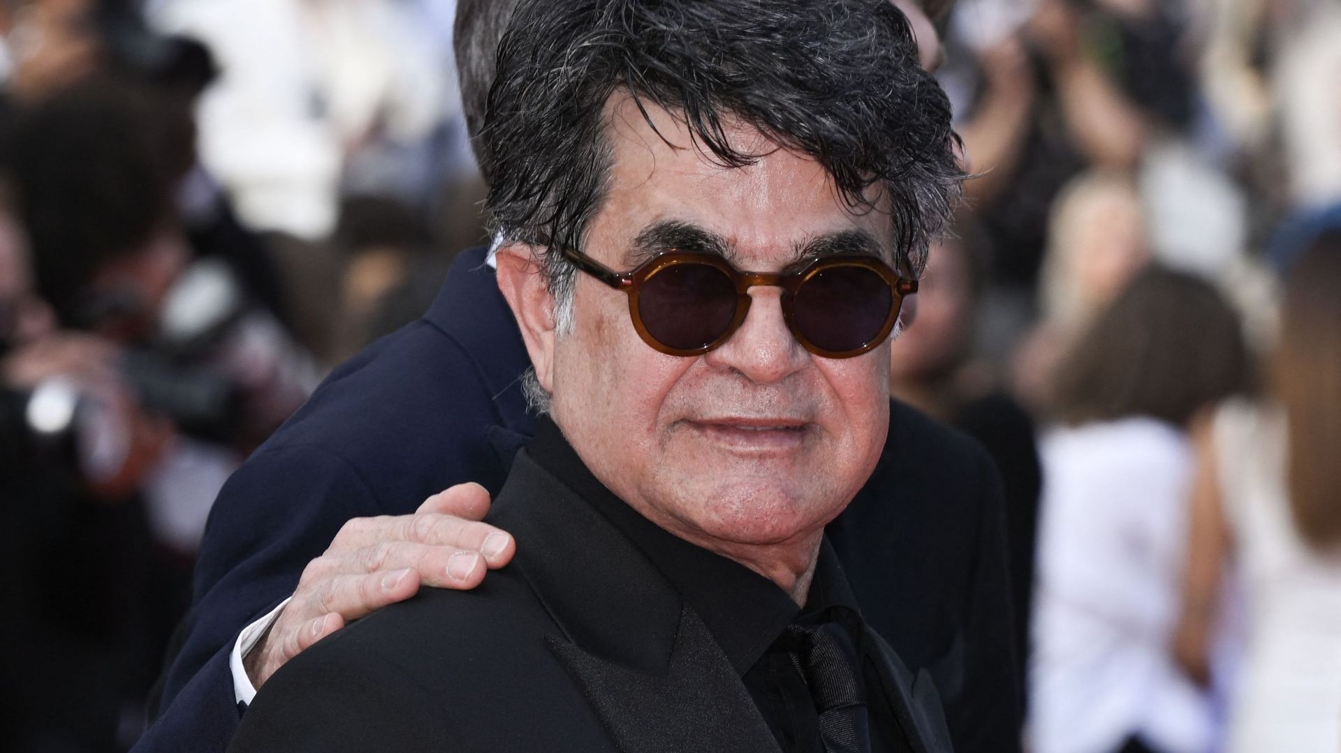 Qui est 'Ren', ce jeune artiste qui bouleverse internet et ouvre le ...