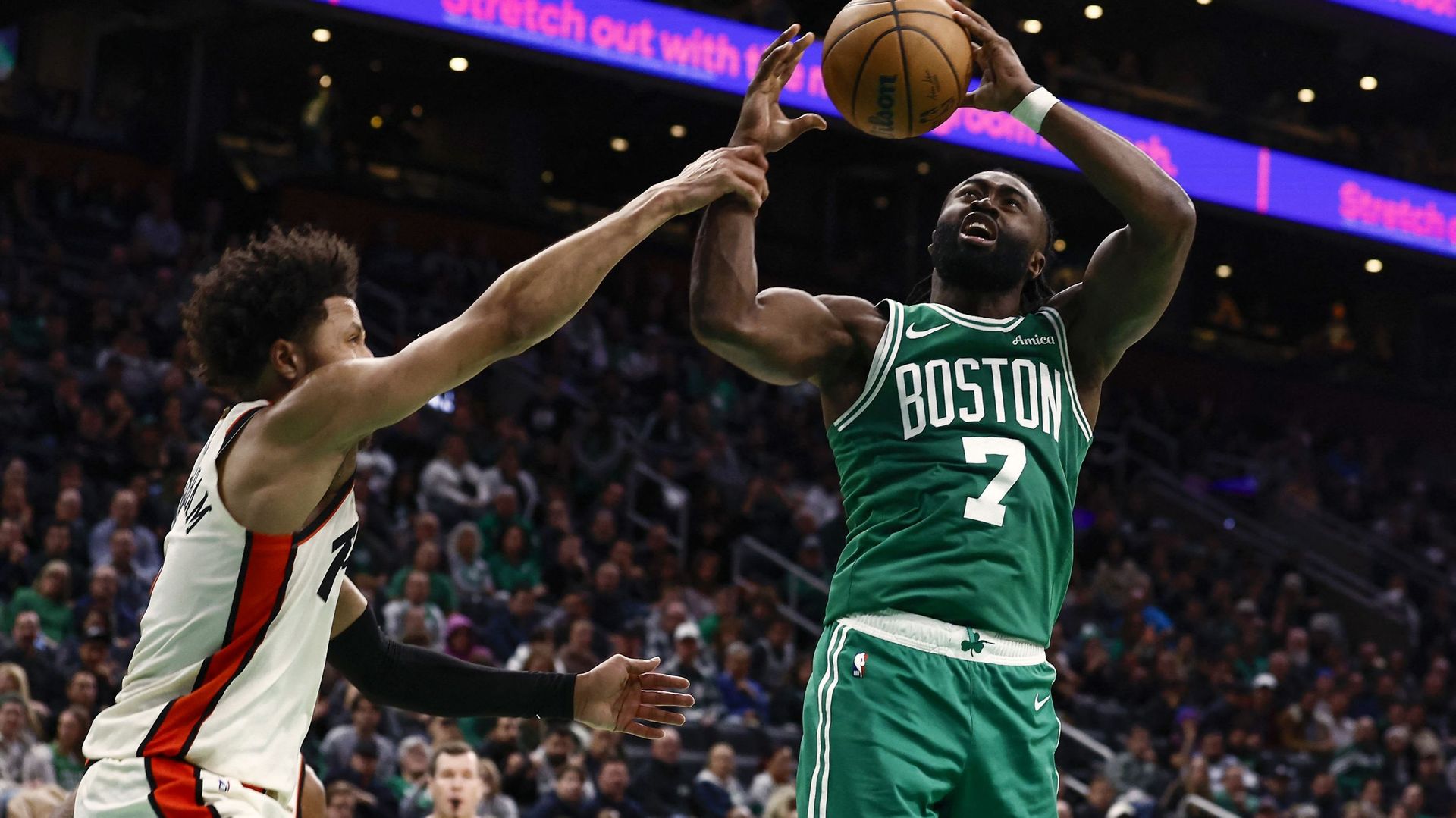 LeBron James est le premier joueur à dépasser les 50.000 points en NBA - RTBF Actus