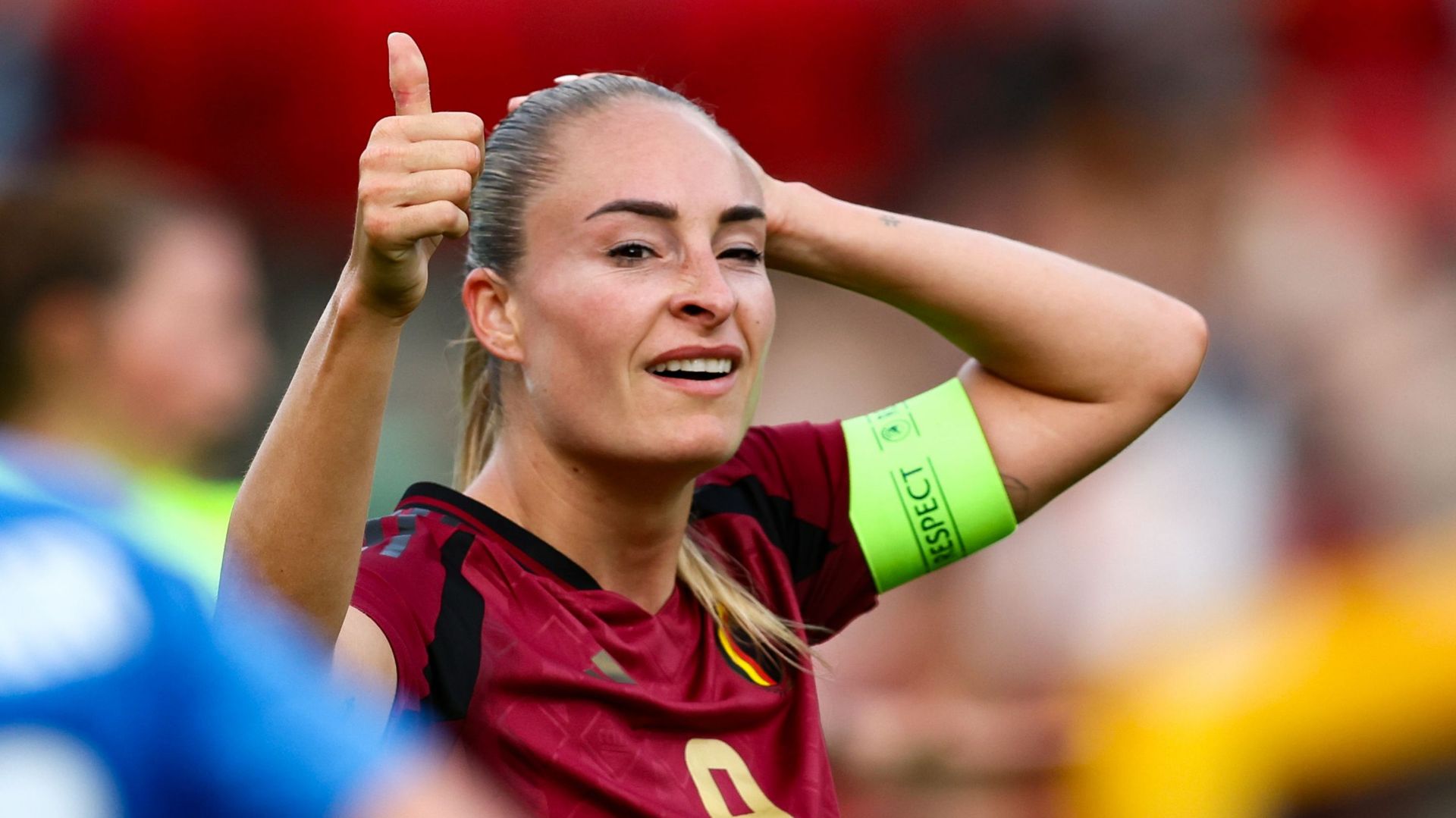 Red Flames : Tessa Wullaert inscrit un lob fantastique et continue à ...