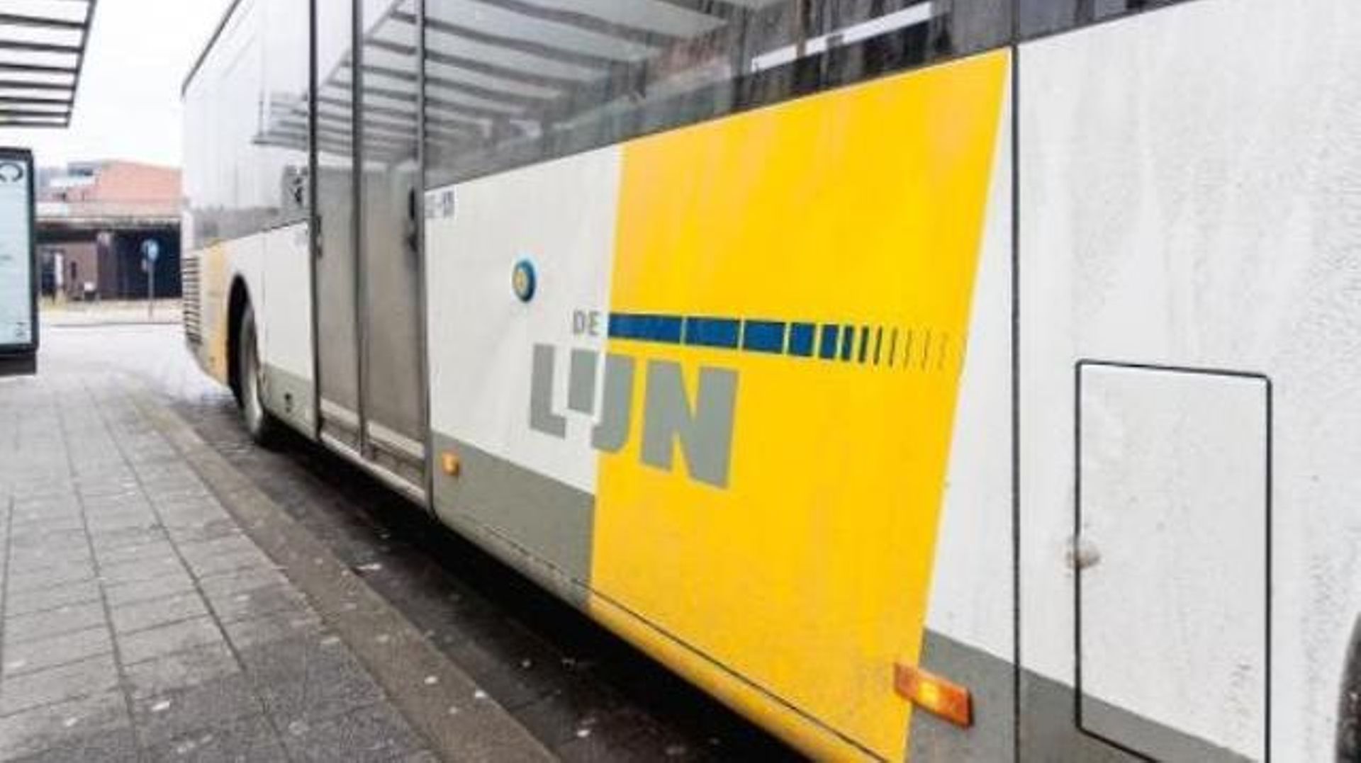 De Lijn installera fin 2019 le paiement sans contact dans les trams et ...