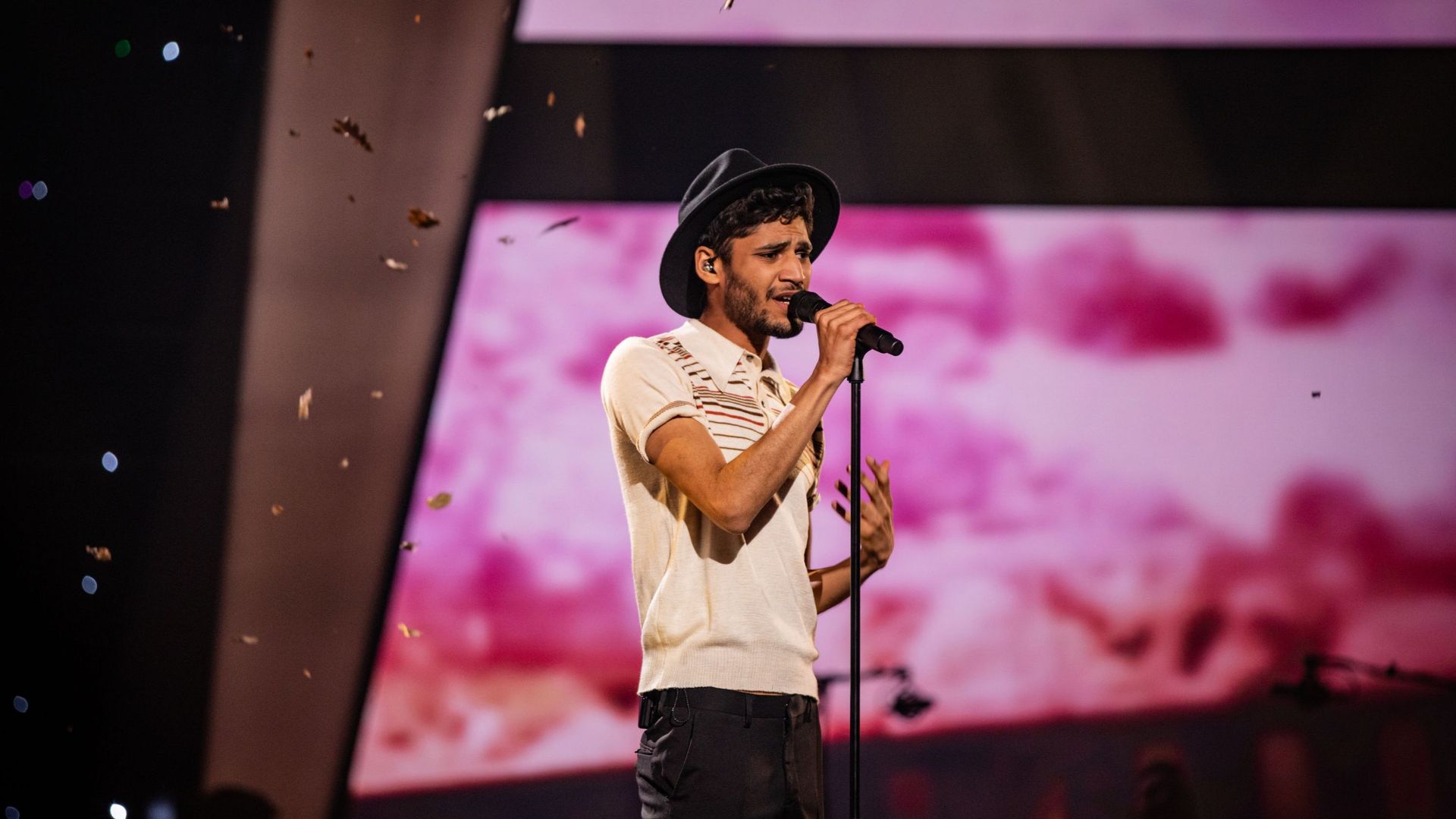 The Voice Belgique : Jonas reprend un succès de Gainsbourg avec 'classe'