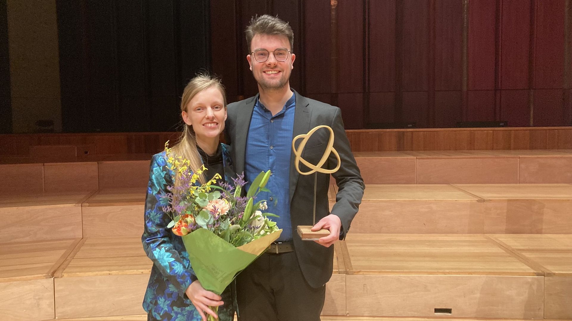 Le duo 'Koi Collective' et le trio 'Malatya' remportent le Concours ...