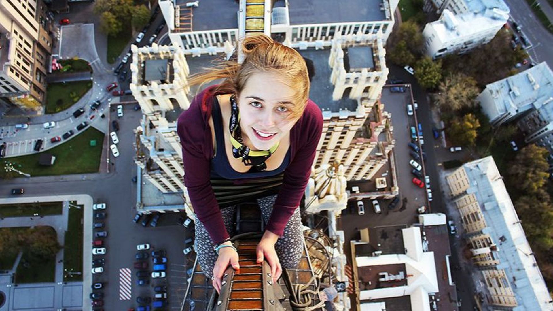 Voici la fille qui prenait les selfies les plus risqués - RTBF Actus