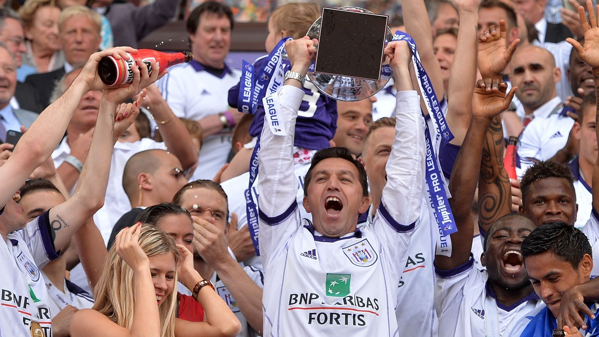 Le RSCA Women remporte le choc contre OH Louvain et prend la tête du ...