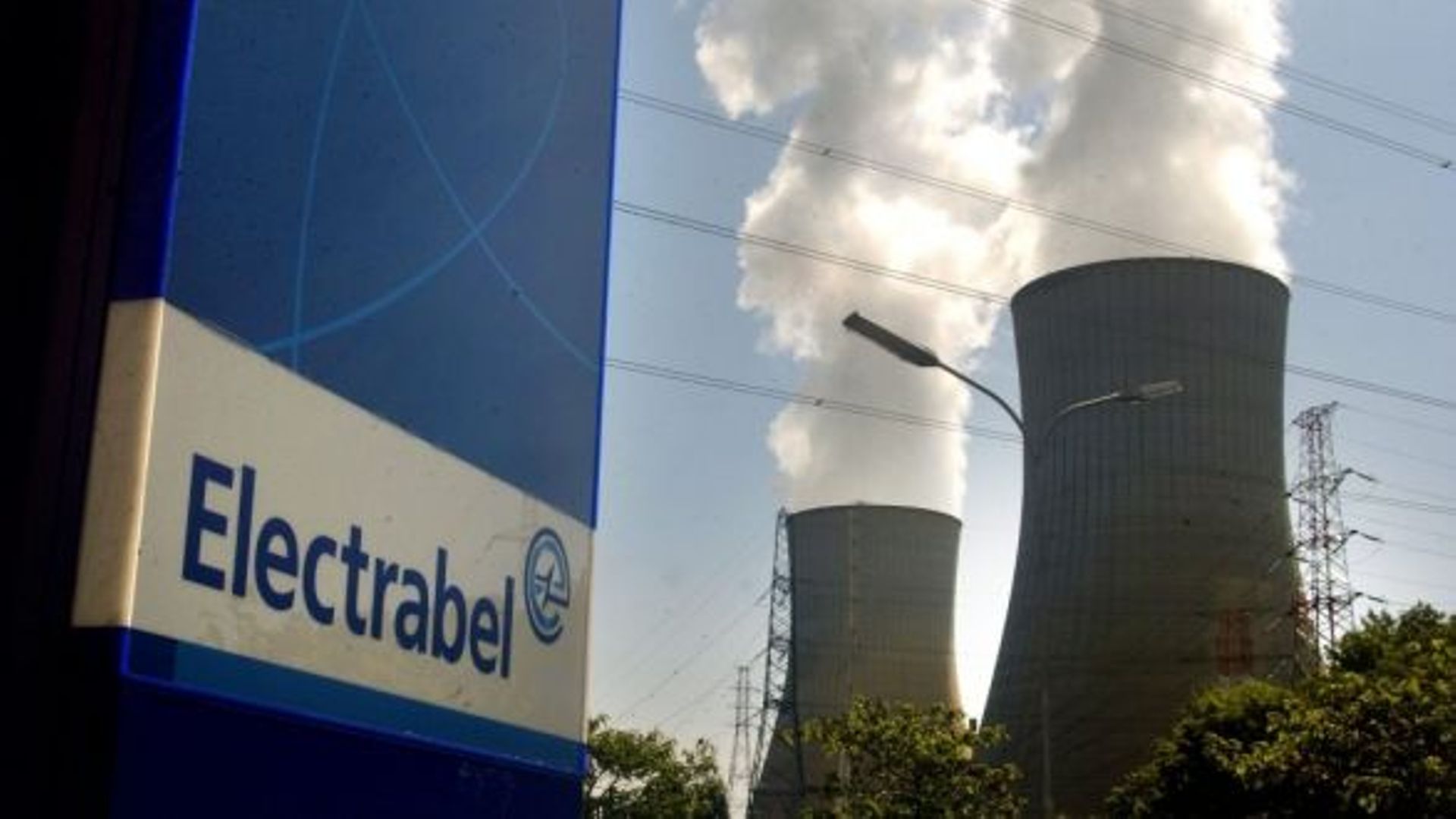 L'Europe inflige une amende de 20 millions d'euros à Electrabel - RTBF ...
