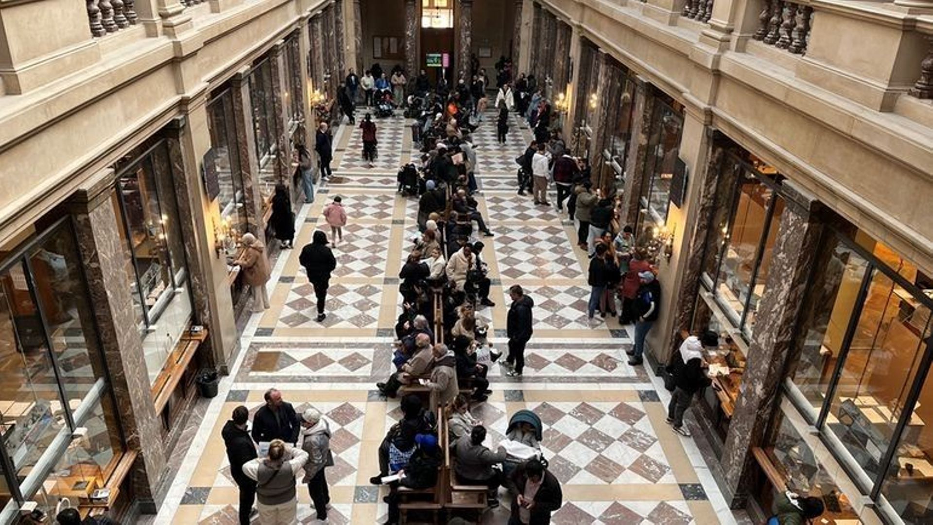 Schaerbeek : accord final, la commune tient enfin sa majorité - RTBF Actus