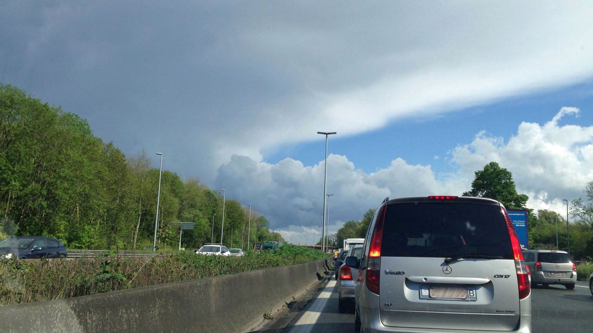 Accident sur l'E411 à Wavre: l'autoroute devrait rouvrir vers minuit ...