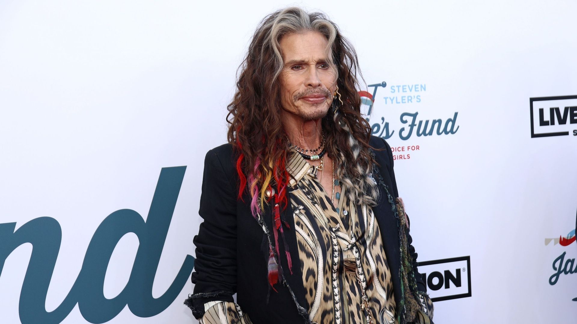 Foulards, pilules et saltos : l’envers du show selon Steven Tyler d ...