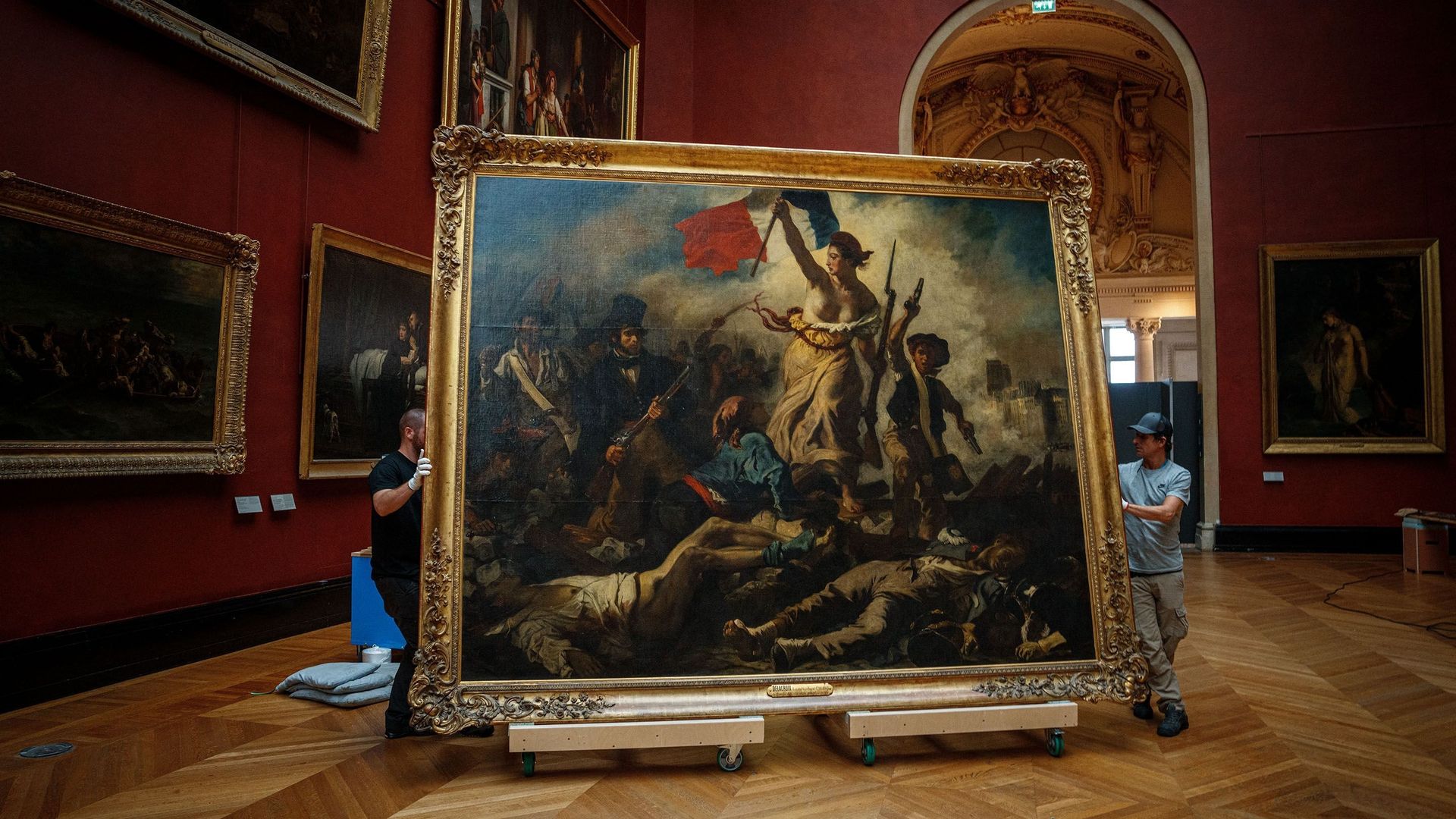 Au Louvre, la 'Liberté guidant le peuple' révèle enfin ses vraies ...