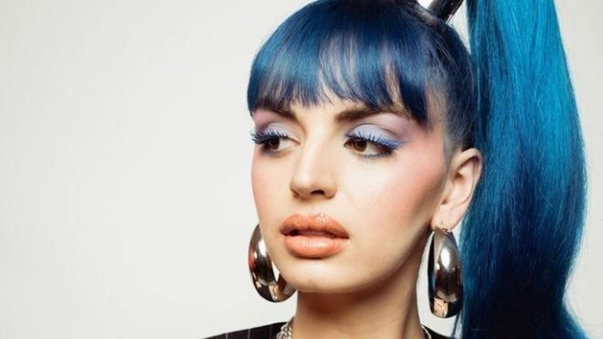 Le 'pire morceau de tous les temps' a 10 ans : Rebecca Black tente un ...