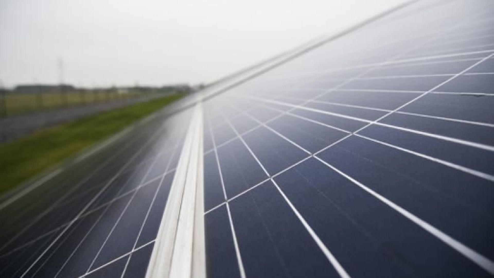 Les ventes de Tesla en forte baisse en Chine... et en Belgique - RTBF Actus