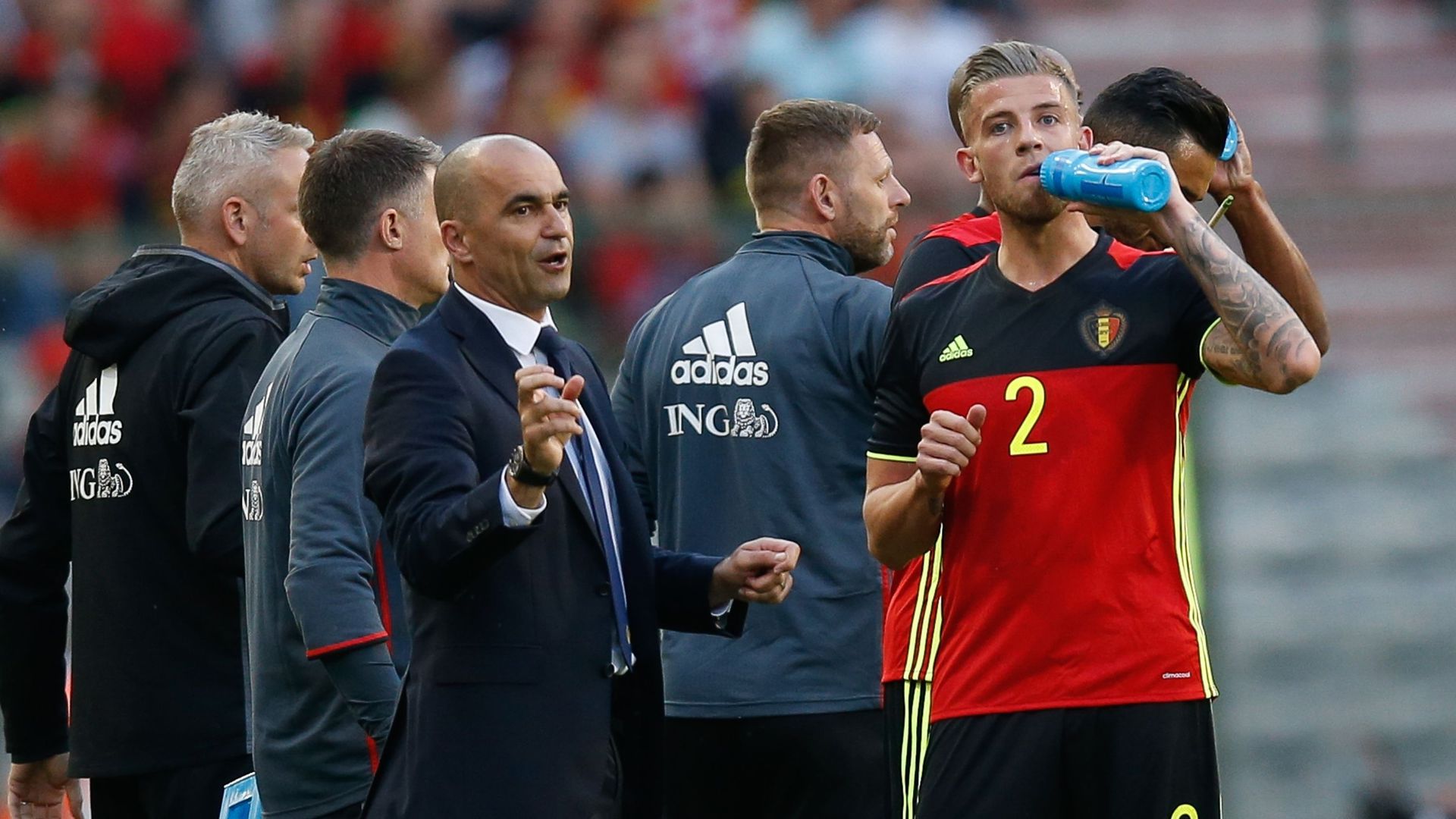 Diables rouges : Quand Roberto Martinez se cherche une défense pour ...