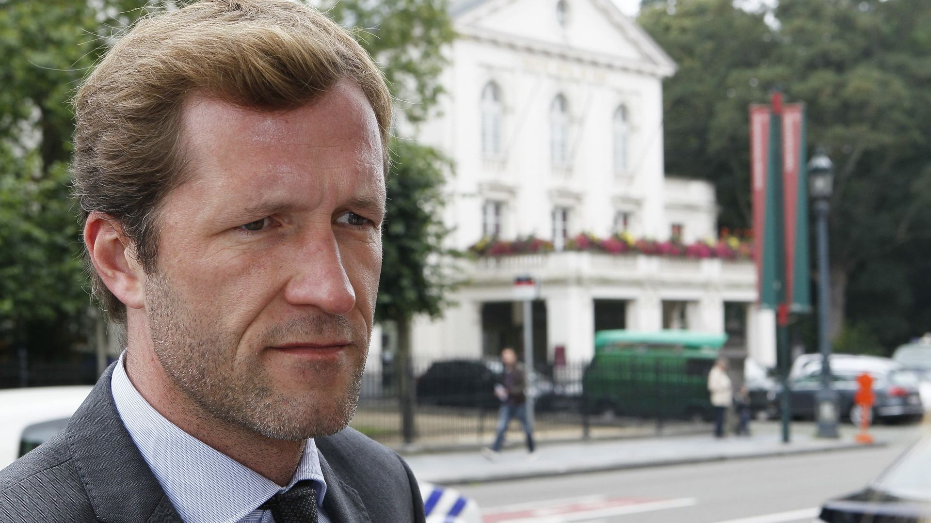 Gilbert Collard: Paul Magnette a menacé de boycotter le Cercle de ...