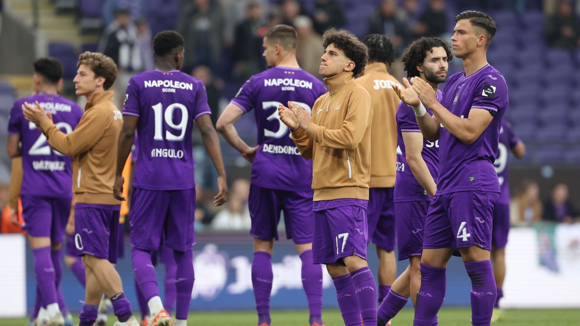 Uhoda : un nom devenu une marque, la success-story d'un entrepreneur et collectionneur d'art ...