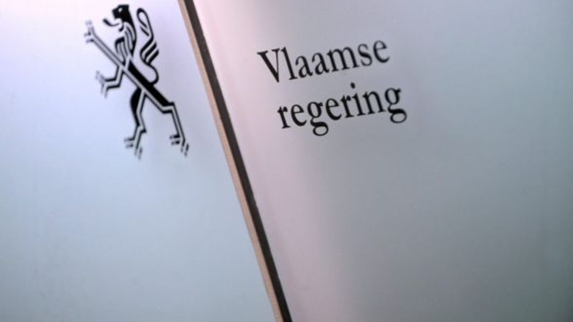 Lundi chaud pour Kris Peeters au gouvernement flamand - rtbf.be