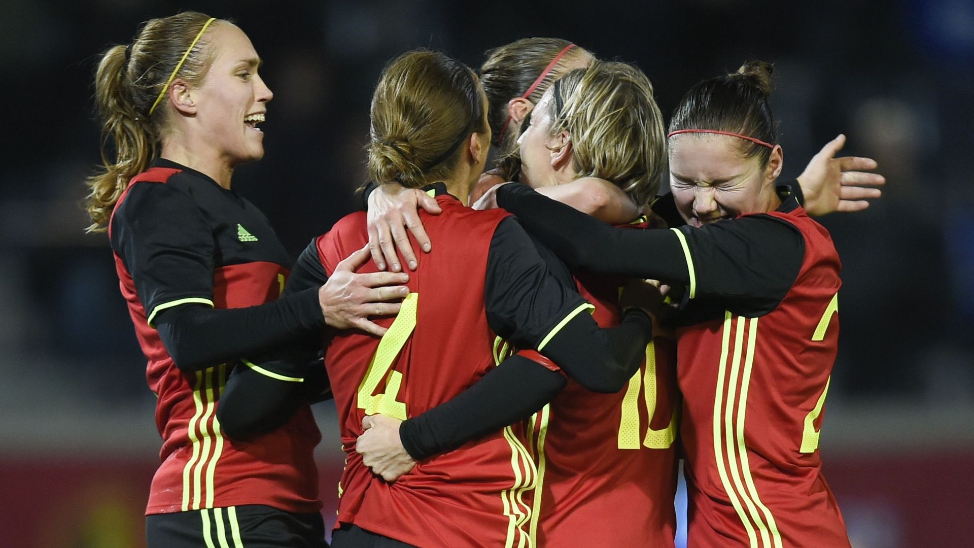 28 Red Flames pour le stage de préparation à l'Euro - RTBF Actus