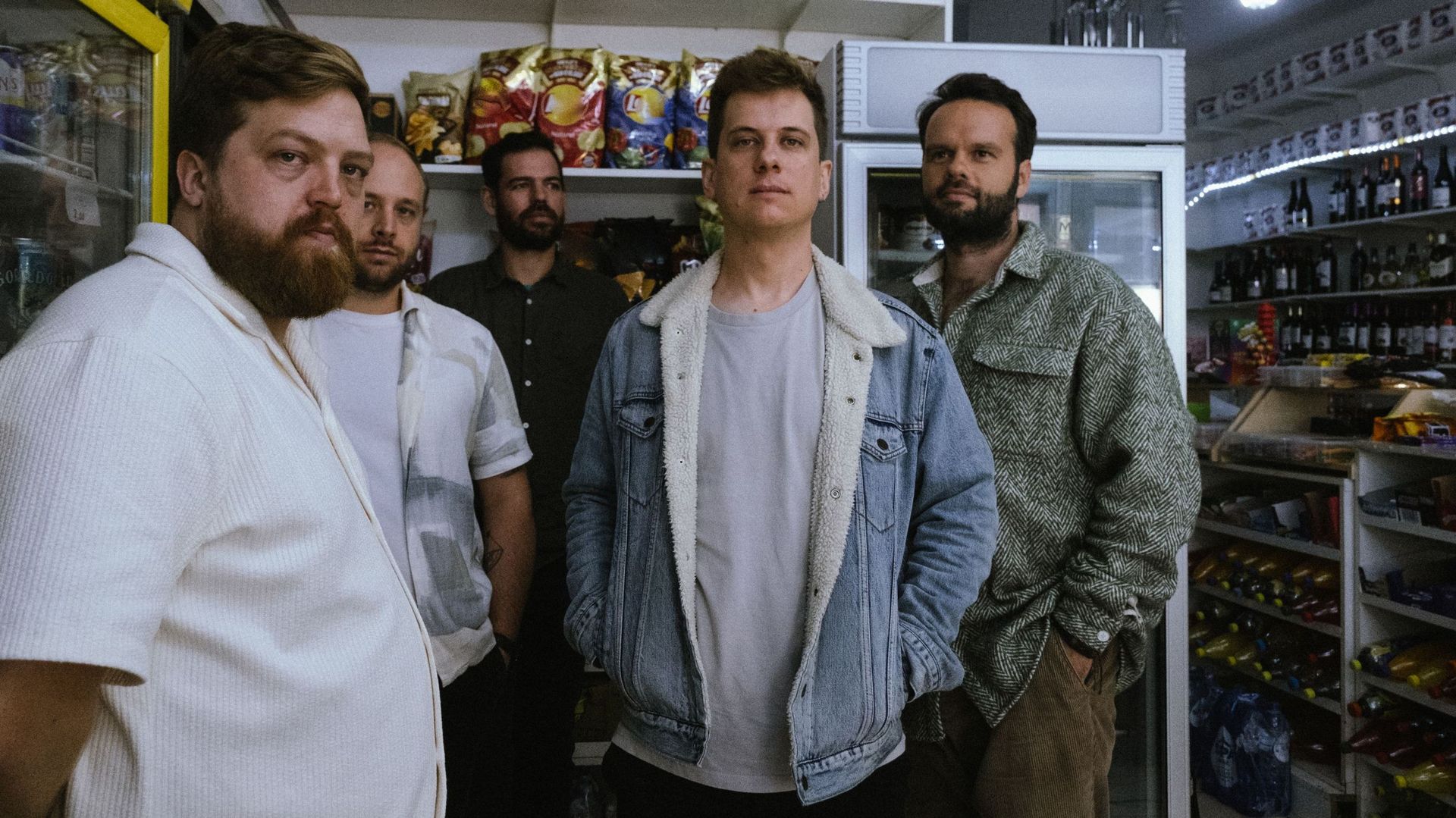 OK PANDA est de retour avec 'Chasing Home', un EP ensoleillé et dansant ...