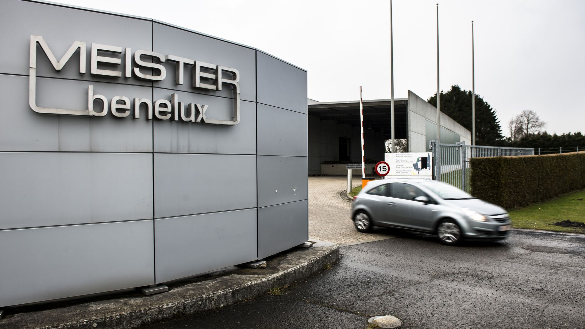 Meister: la police a délogé les travailleurs qui bloquaient le site ...