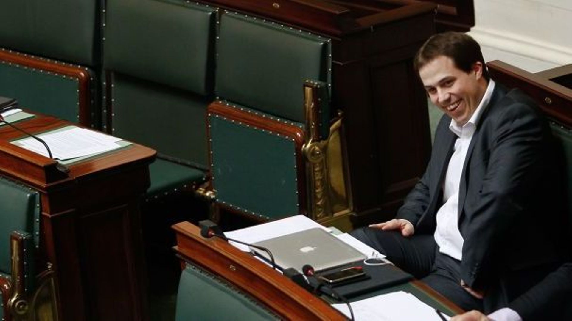 Le député Laurent Louis inculpé de recel, calomnie et diffamation ...