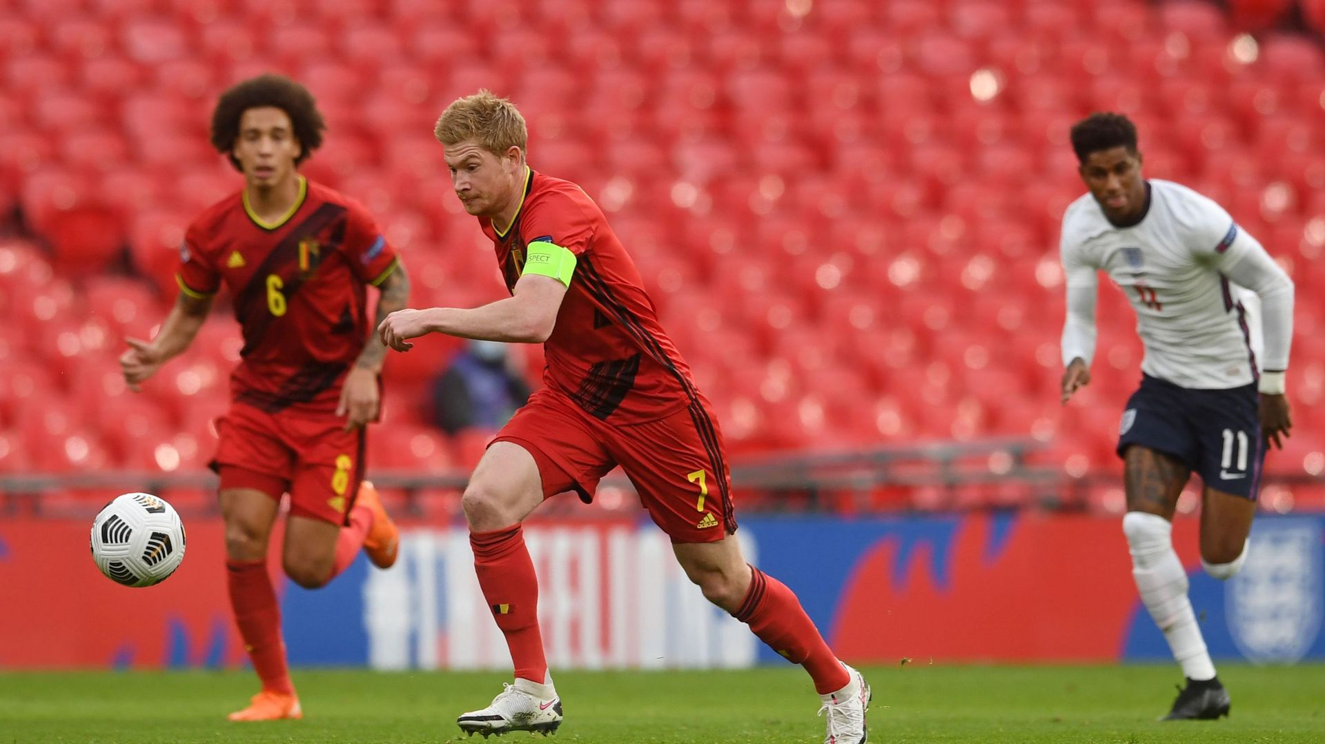 Les Diables Rouges joueront bien sans spectateur en novembre - RTBF Actus