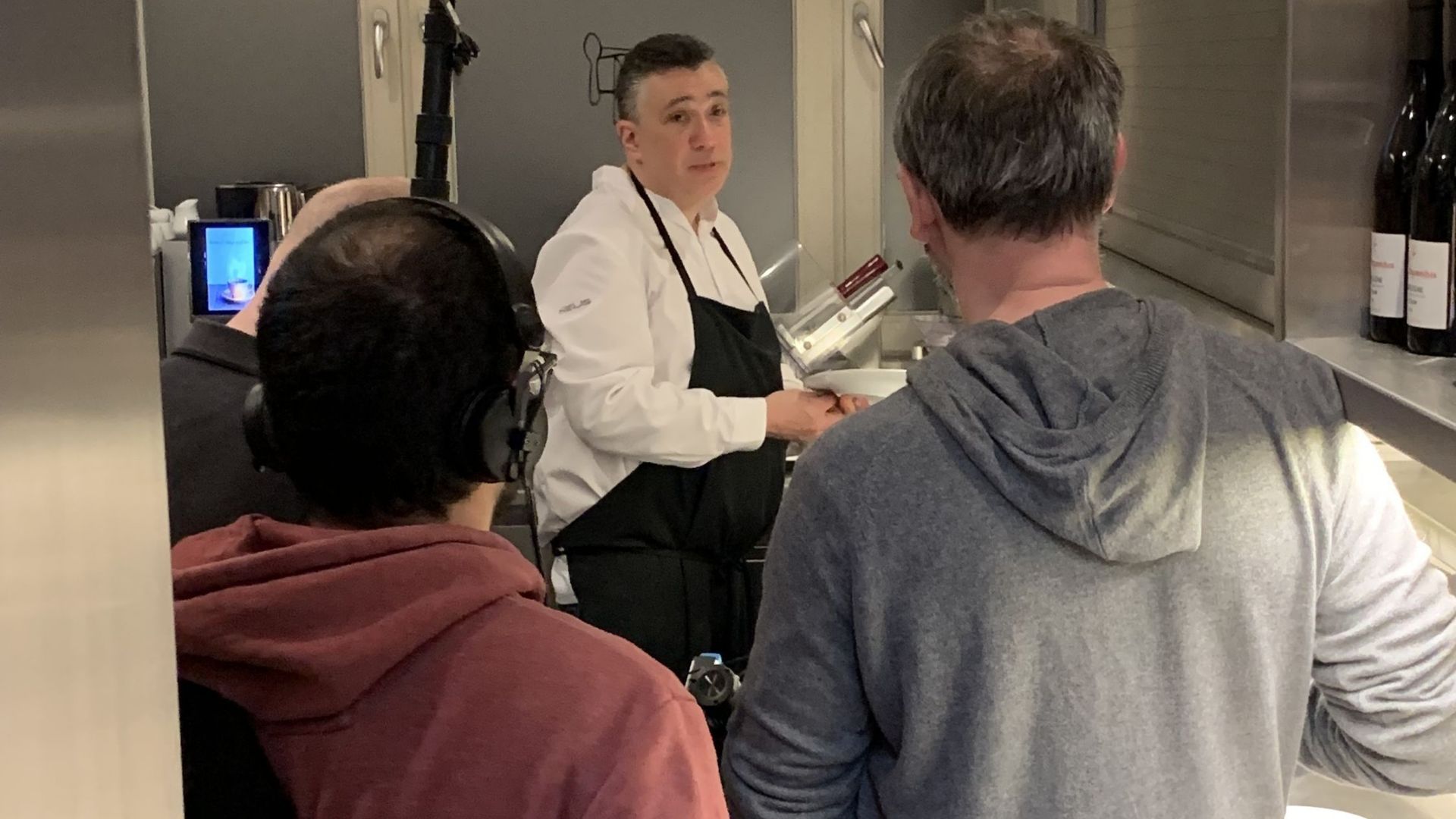 Georges Van Cauwenbergh, un antiquaire pas comme les autres ! - RTBF Actus