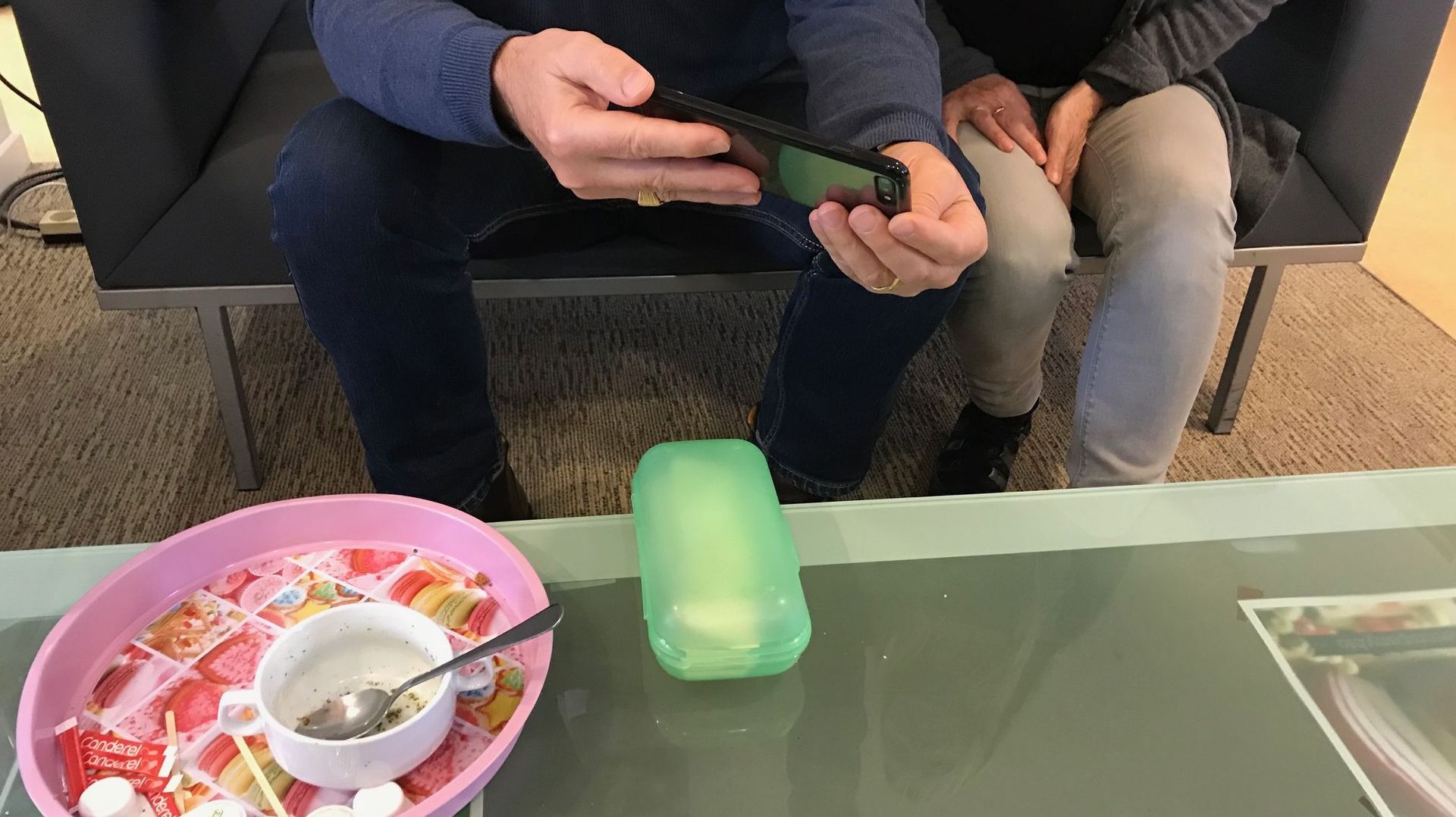 La pause-midi au travail de moins en moins respectée - RTBF Actus