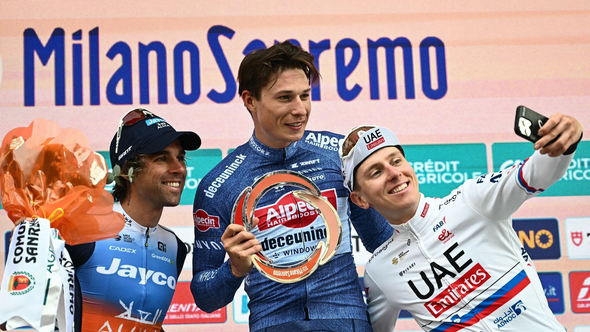 Pogacar heureux de sa 3e place : 'Michael, Jasper et moi sur le podium ...