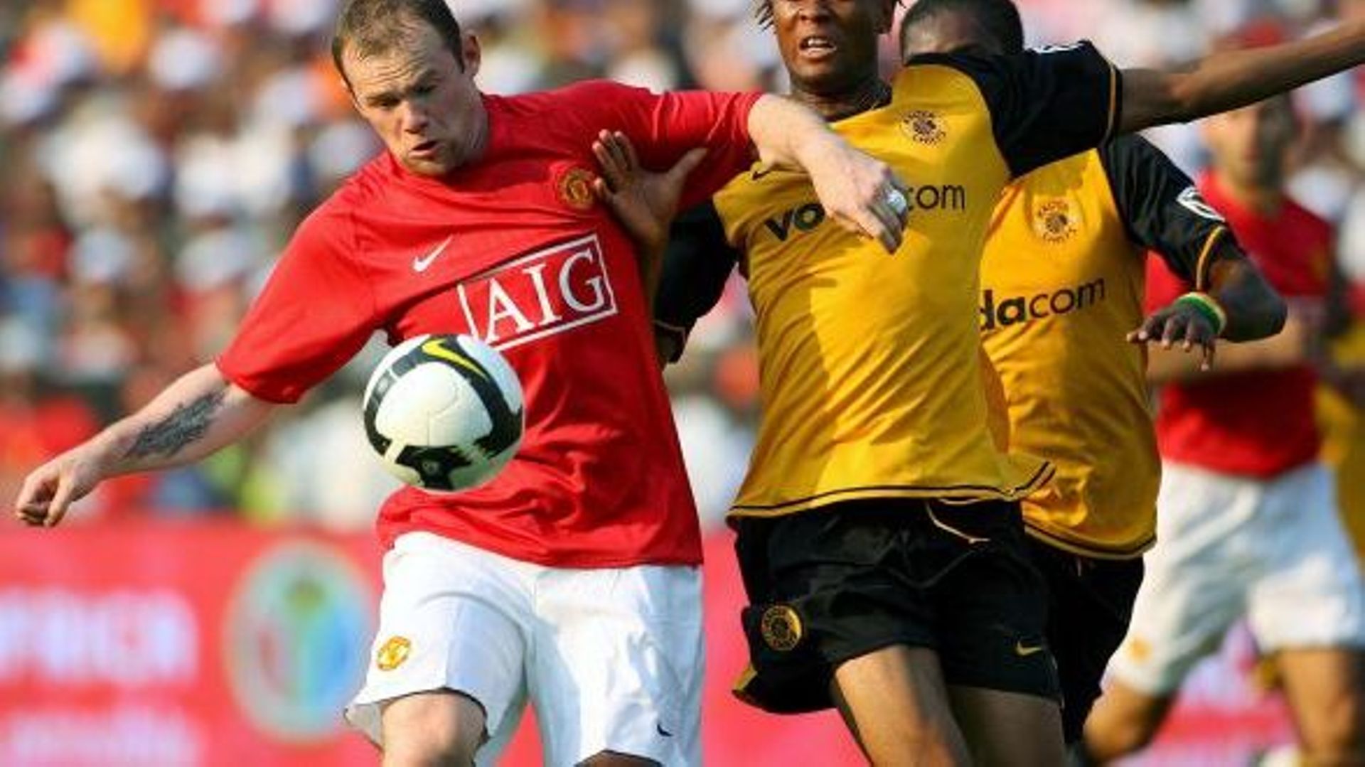 Valery Nahayo signe à La Gantoise - rtbf.be