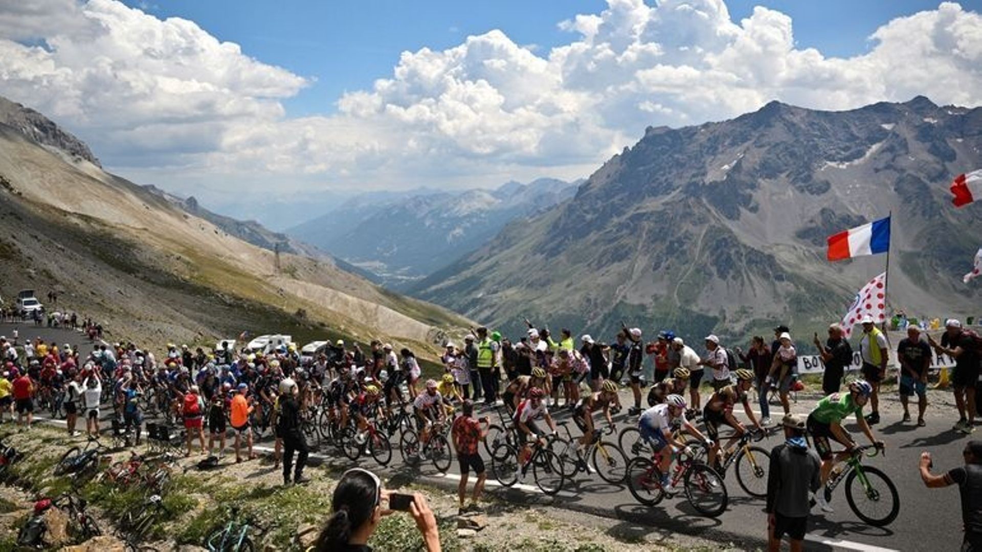 Tour de France 2025 : le calendrier, le programme des étapes, les directs, les résumés et les ...