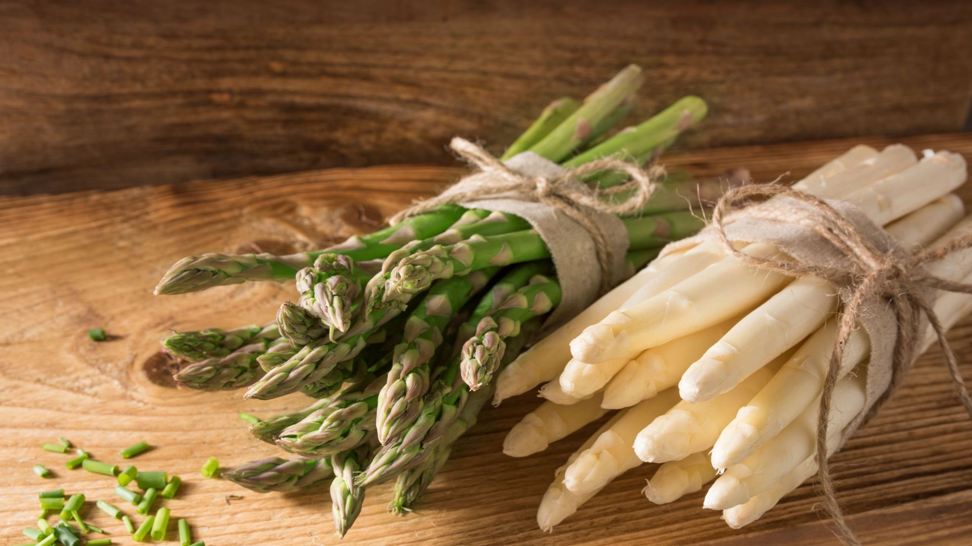 Plantez des griffes d’asperges au potager et récoltez-les trois ans ...
