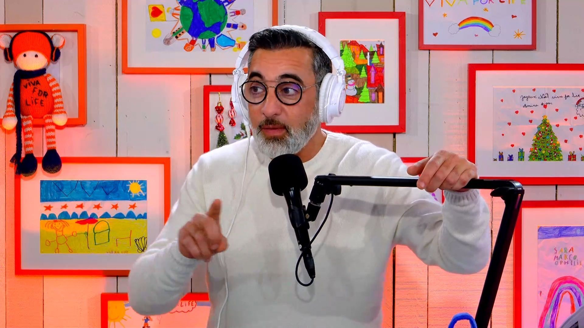 Walid se confie sur sa plus grande peur dans le cube de Viva for Life ...