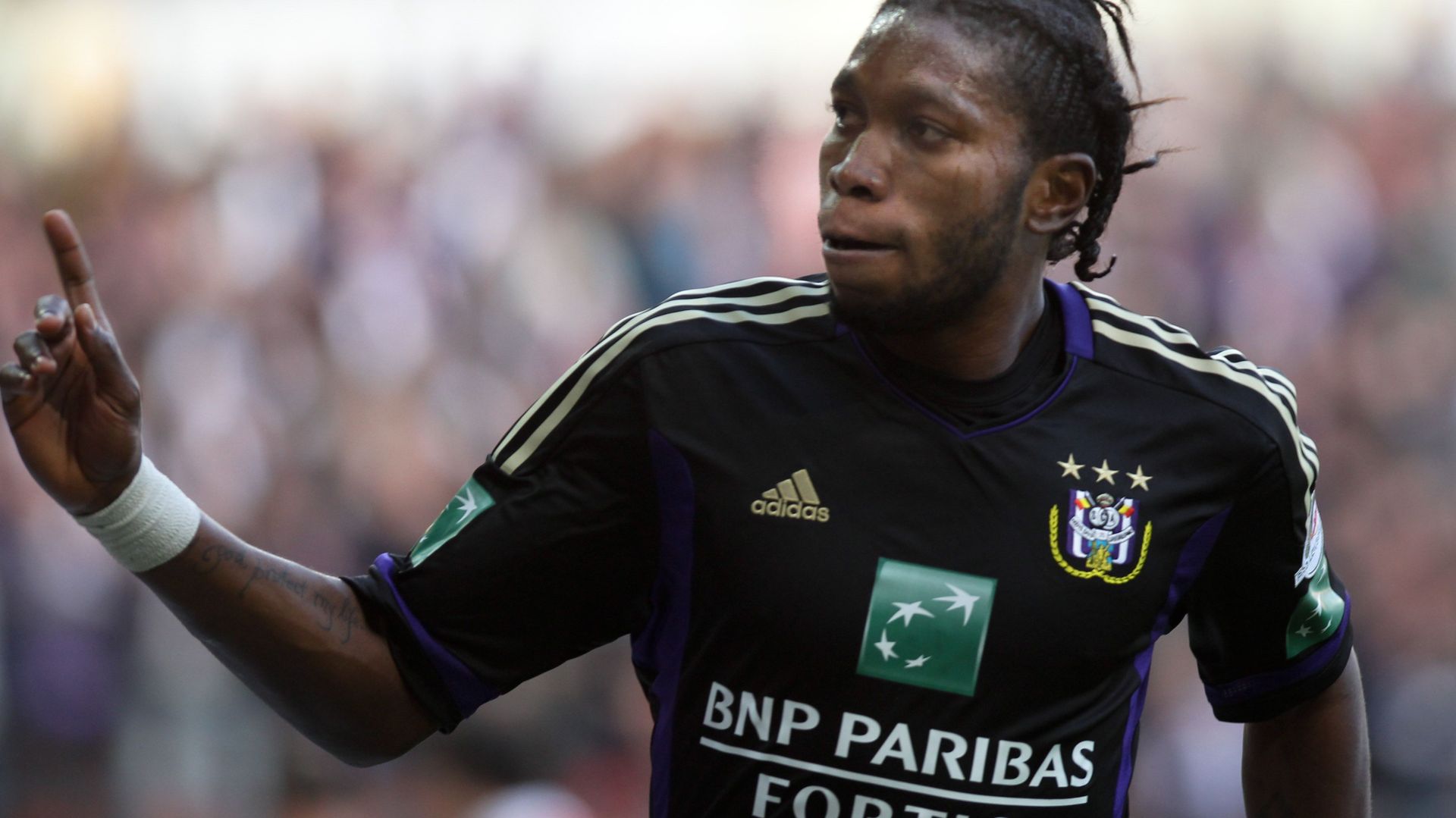 Entre 7 et 8 millions pour Mbokani? - RTBF Actus