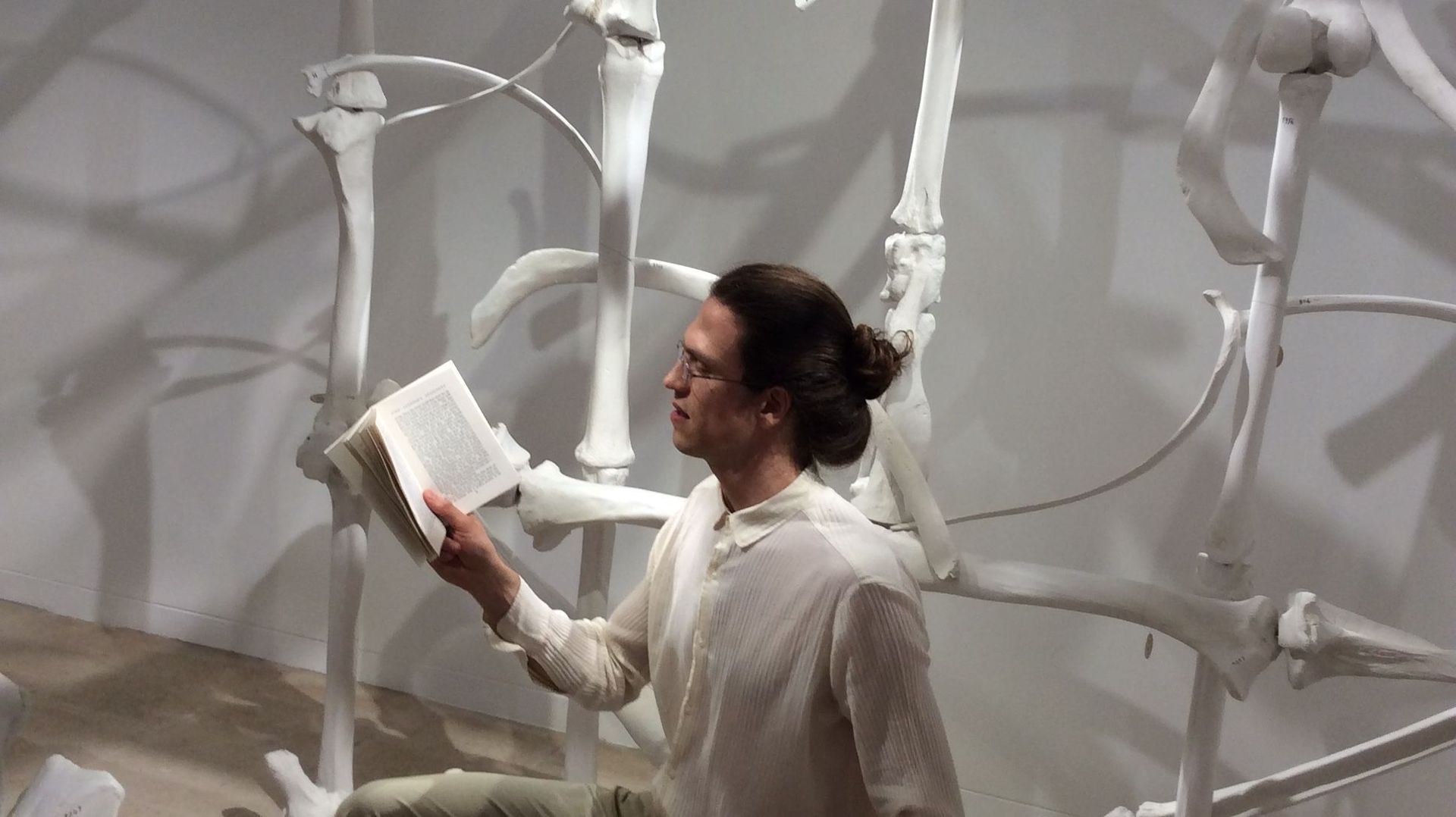 Biennale de Venise, Elisabetta Benassi - RTBF Actus