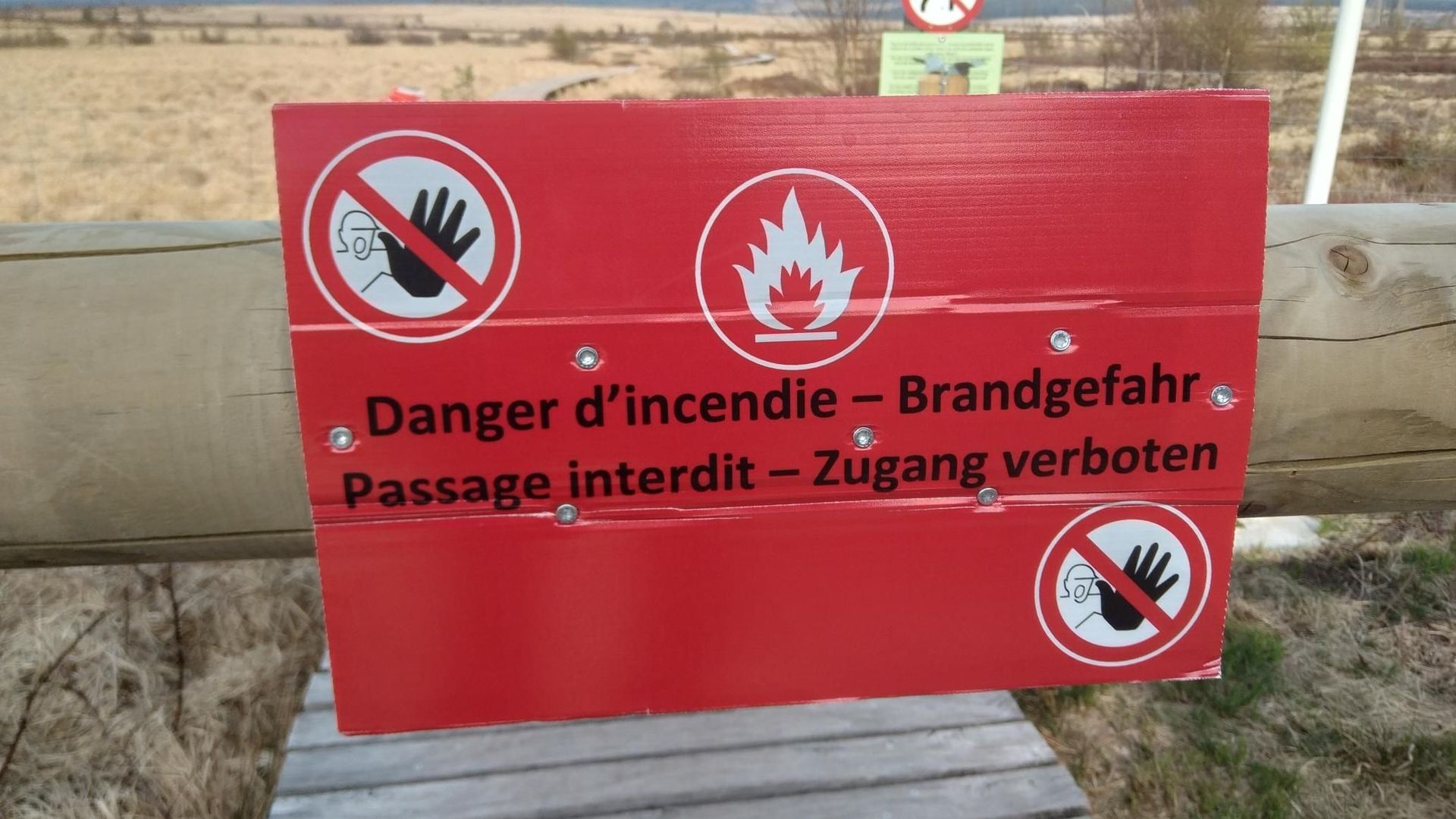 Feu de forêt dans un bois de Stoumont (Liège) : une cinquantaine de ...