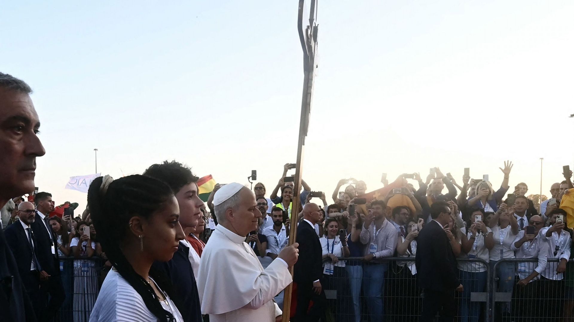 Près de 800.000 jeunes catholiques acclament le Pape lors de la veillée ...