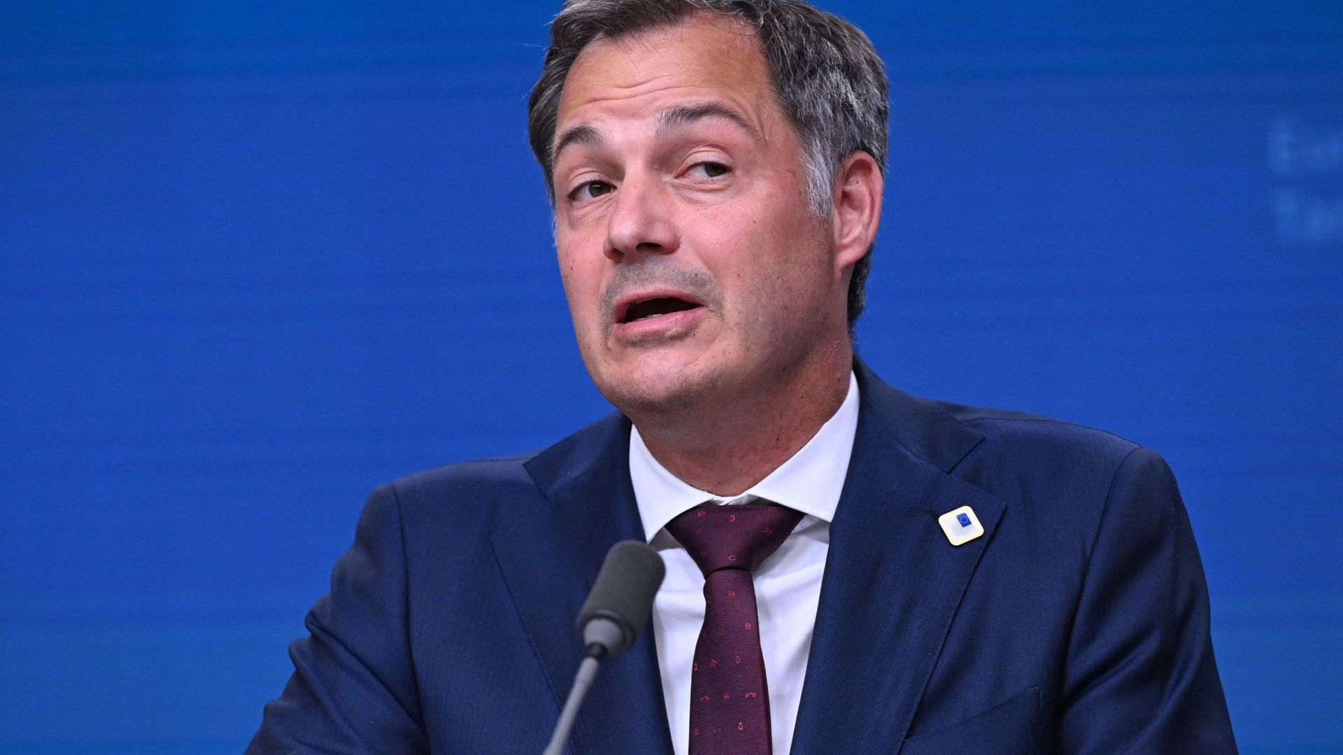 Alexander De Croo prête serment à Brakel et cède temporairement sa ...