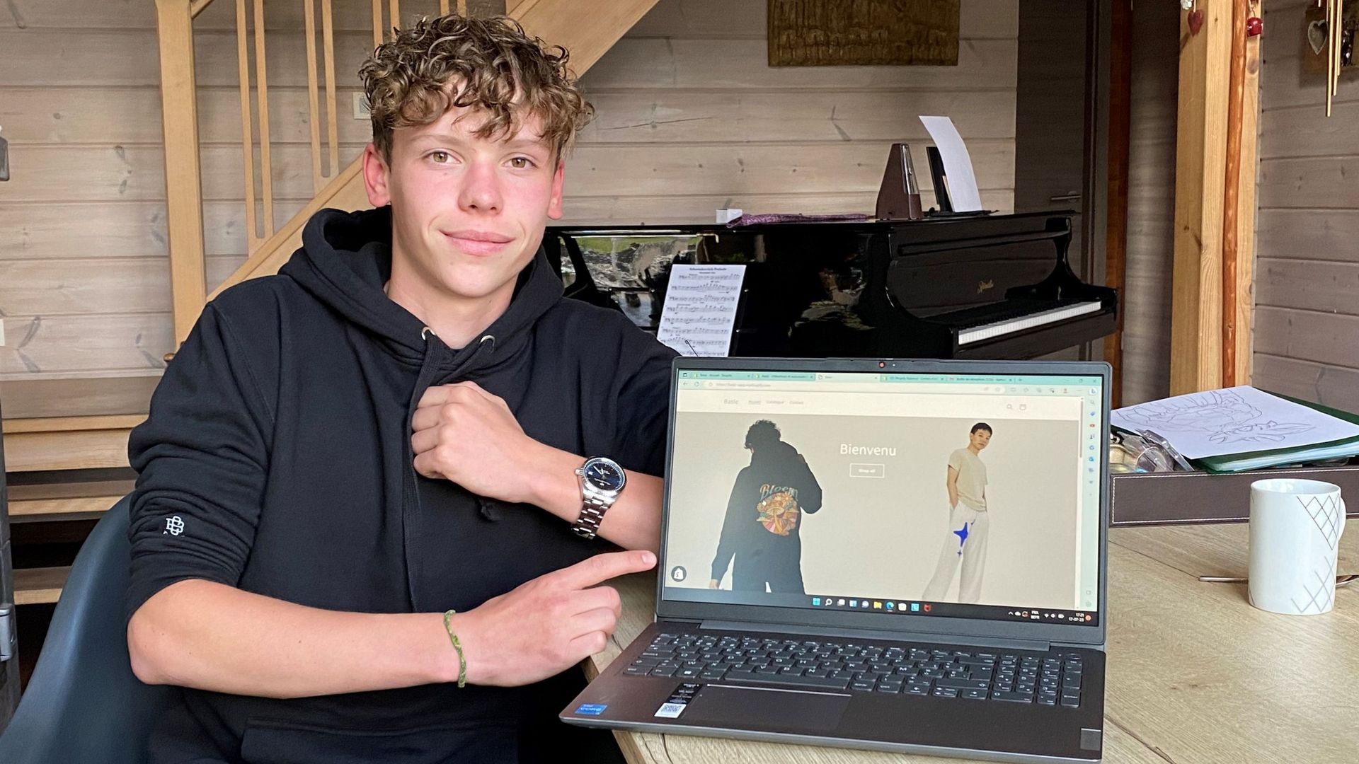 A Libramont, Liam, 16 ans crèe sa propre marque de vêtements - RTBF Actus