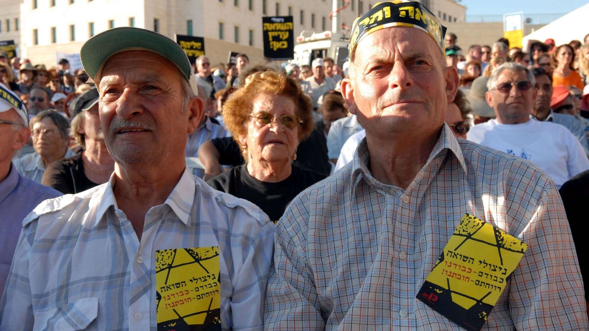 Retour aux sources :'JUSQU'AU DERNIER. La destruction des Juifs d ...