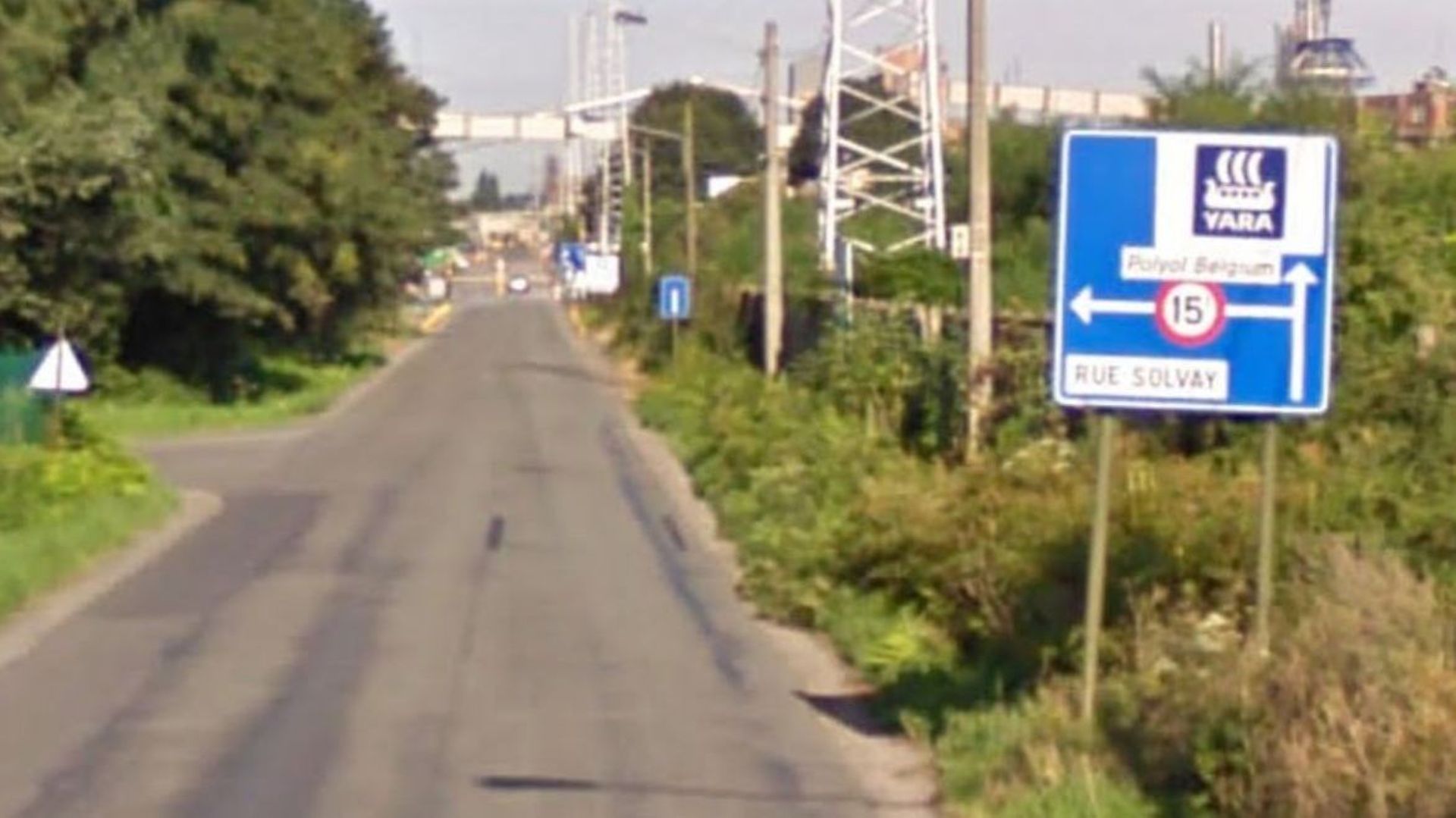 Tertre: l'incendie de l'usine Seveso Yara circonscrit mais un ...