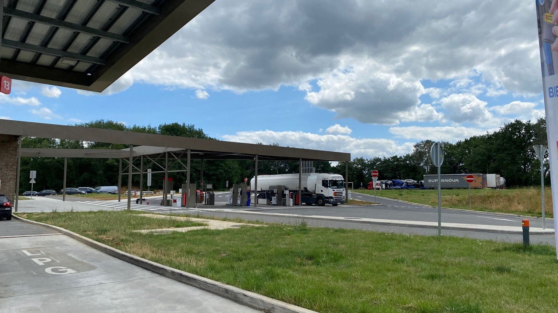 Bierges : les travaux de rénovation des aires de l'E411 sont terminés ...